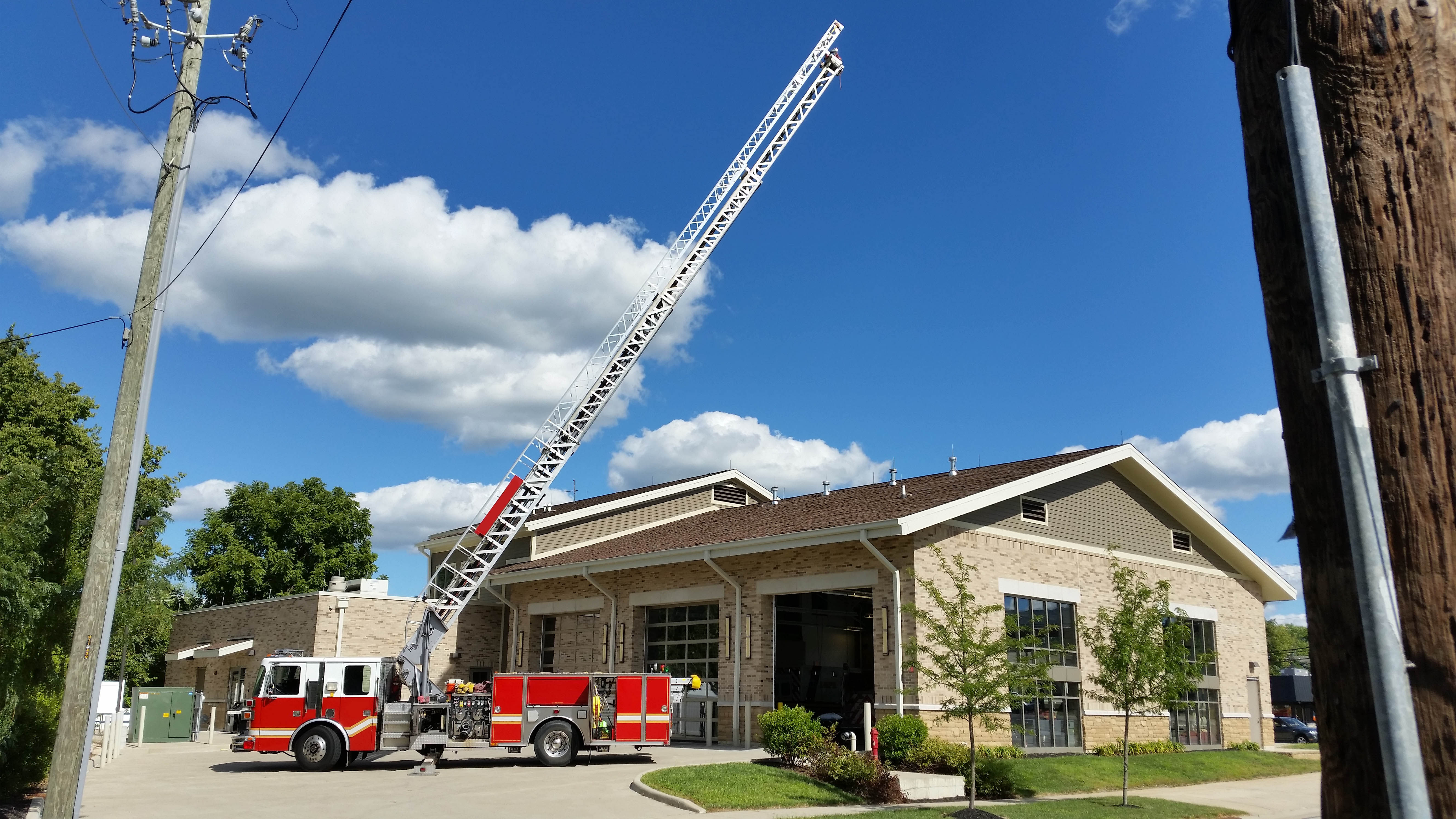 1997 Sutphen 75' Mini-Tower | Used Truck Details