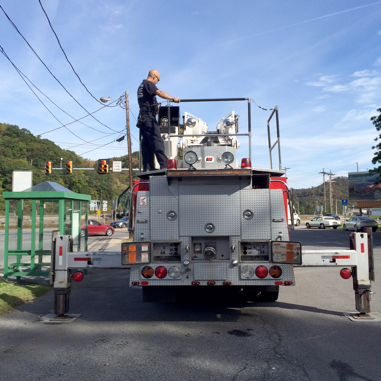 1994 Simon-Duplex LTI 75' Aerial | Used Truck Details
