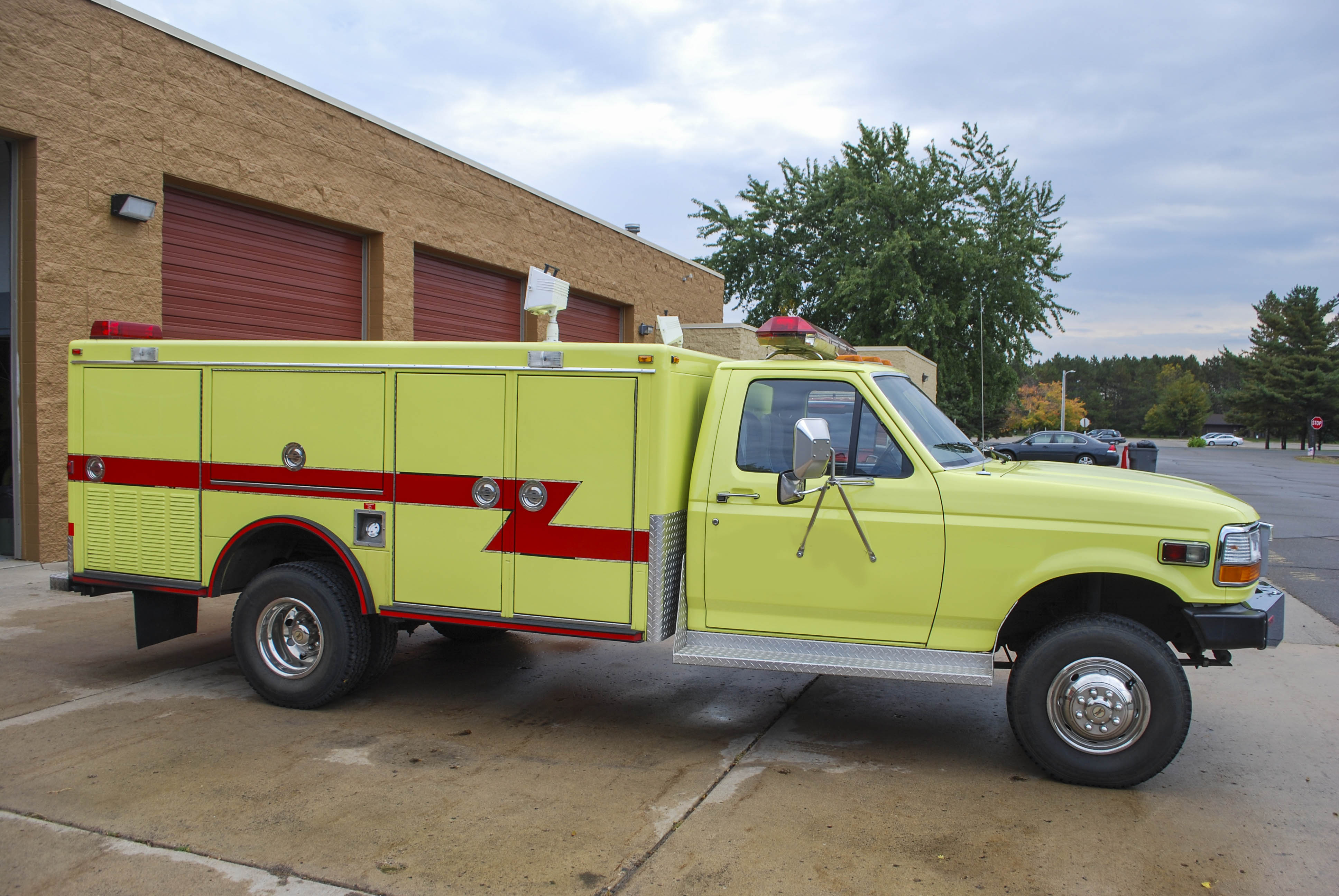 1994 Road Rescue Ford F-350 4X4 Rescue | Used Truck Details