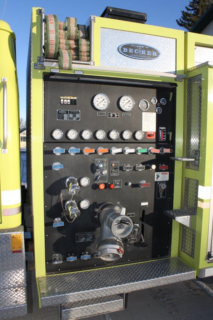 1996 Becker International 4x4 Pumper | Used Truck Details