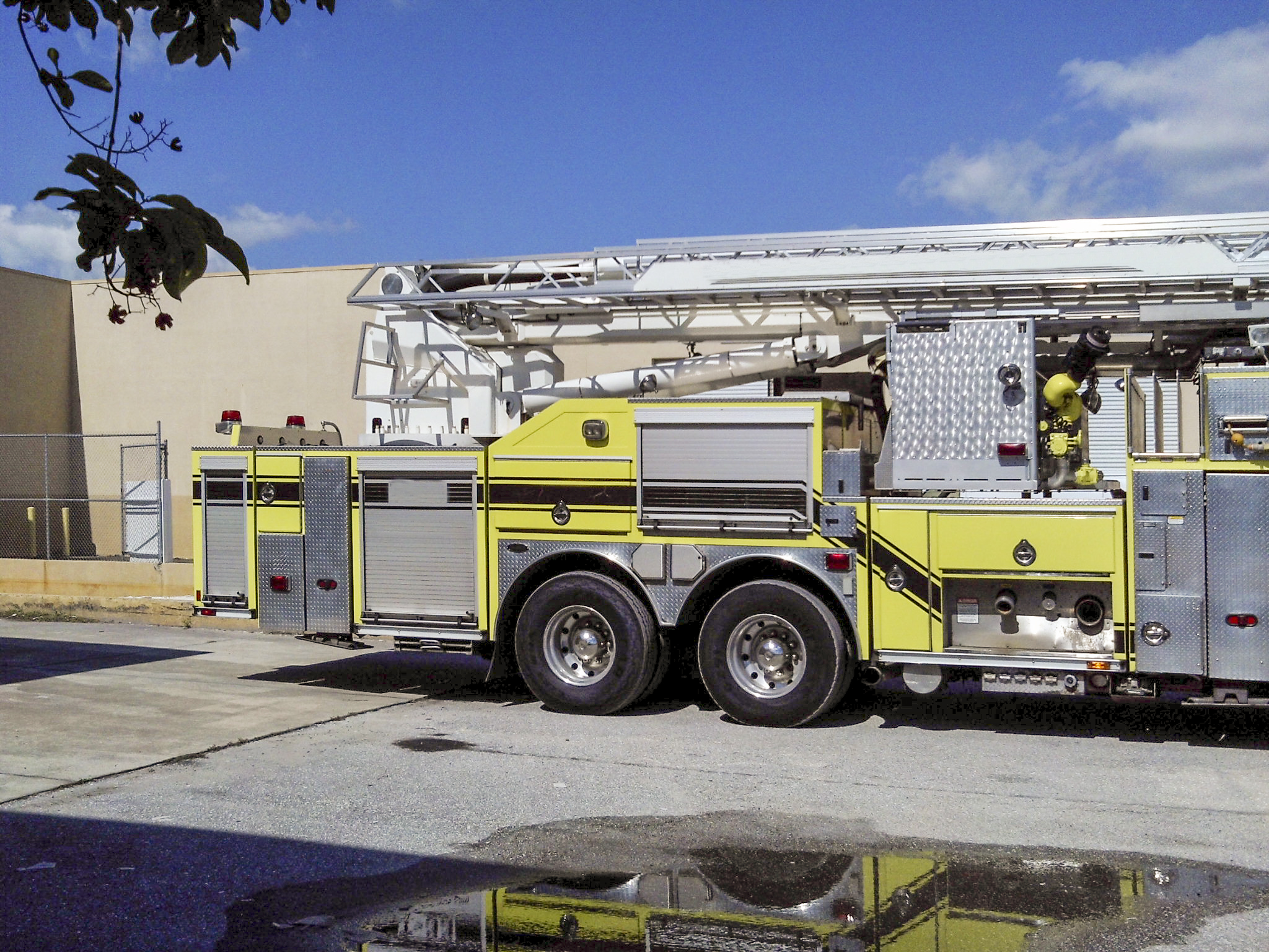 2006 E-One 114' Bronto Aerial | Used Truck Details