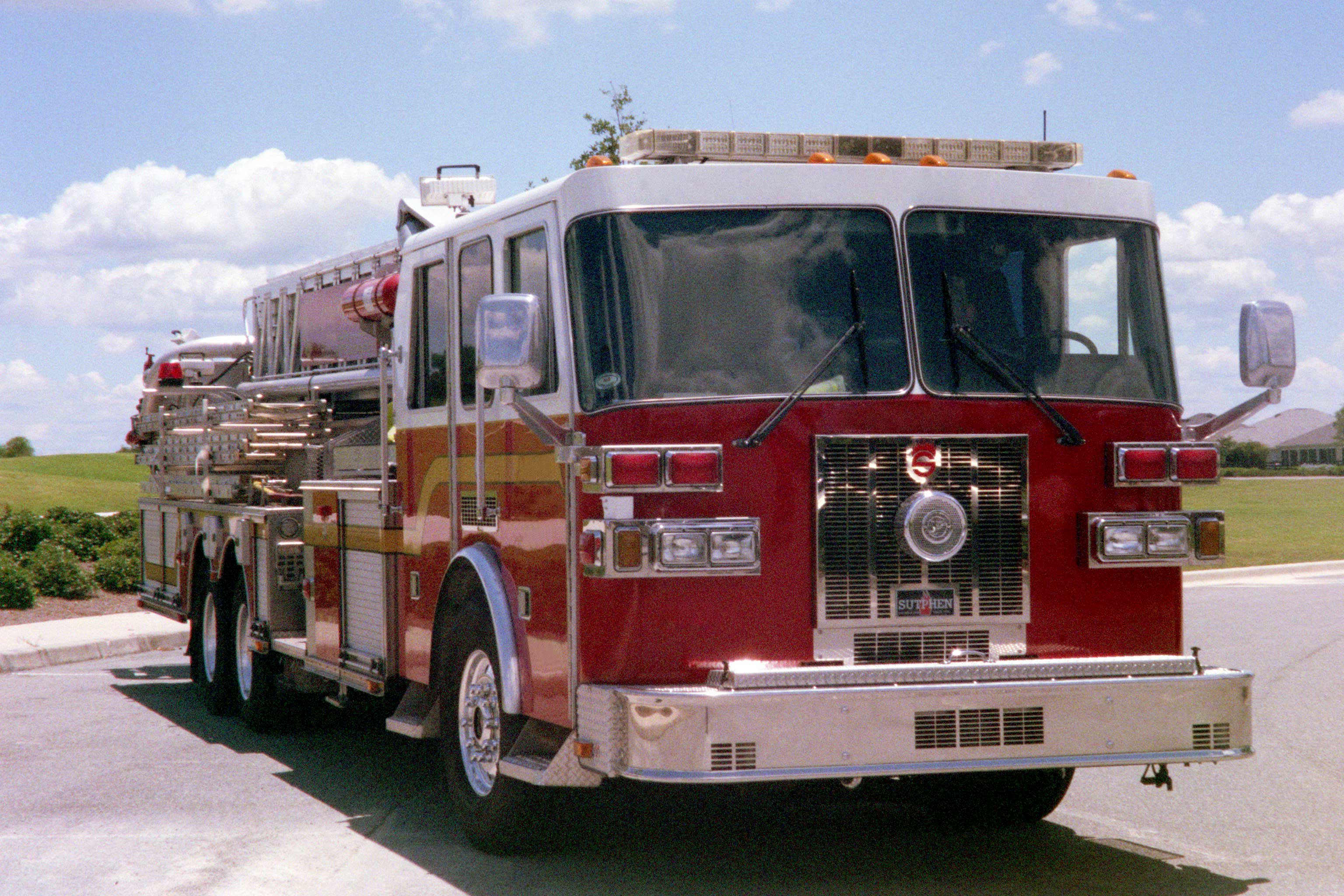 2004 Sutphen 95' Mid-Mount Tower | Used Truck Details