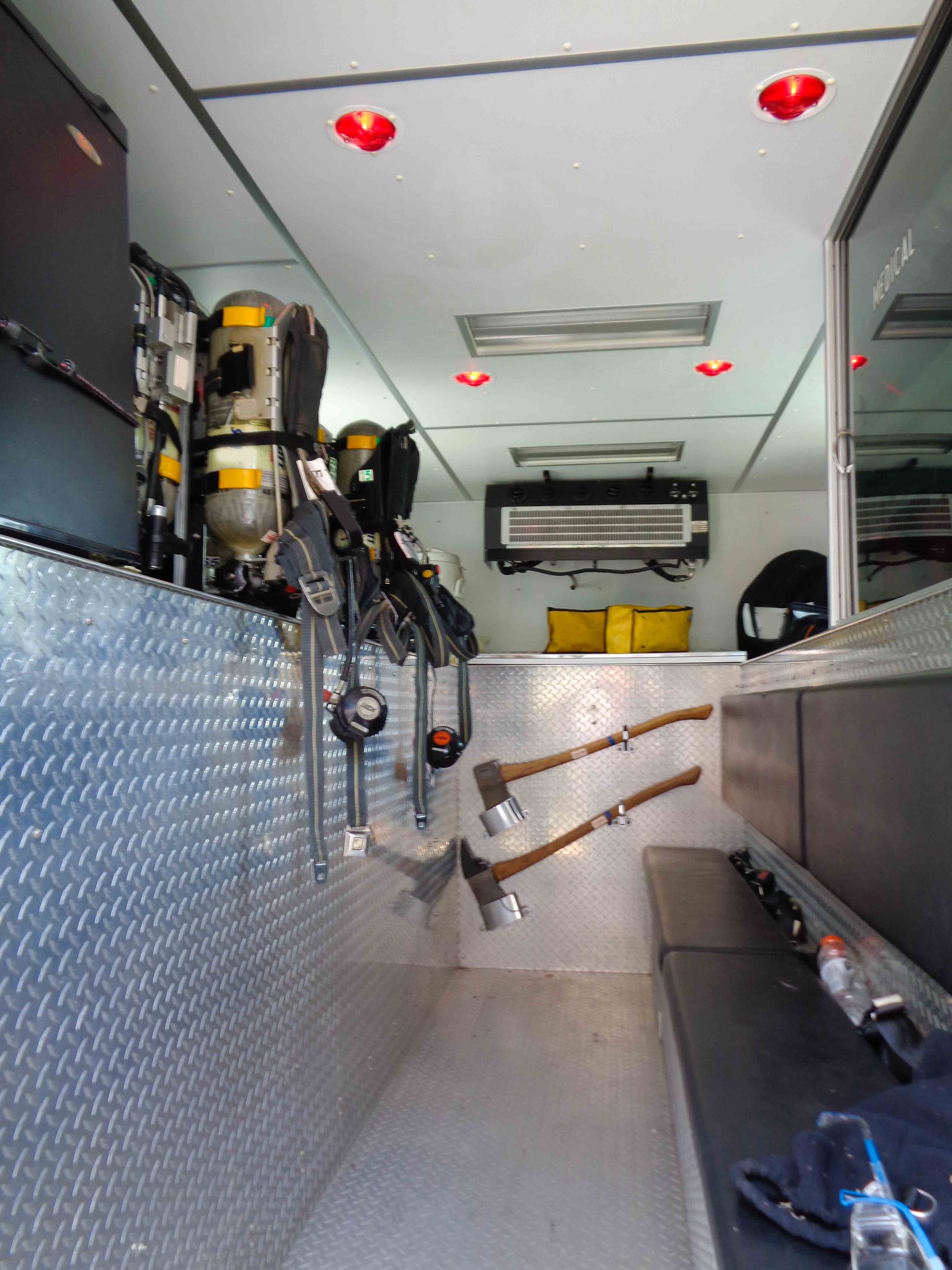 1990 Pierce Walk-In Rescue | Used Truck Details