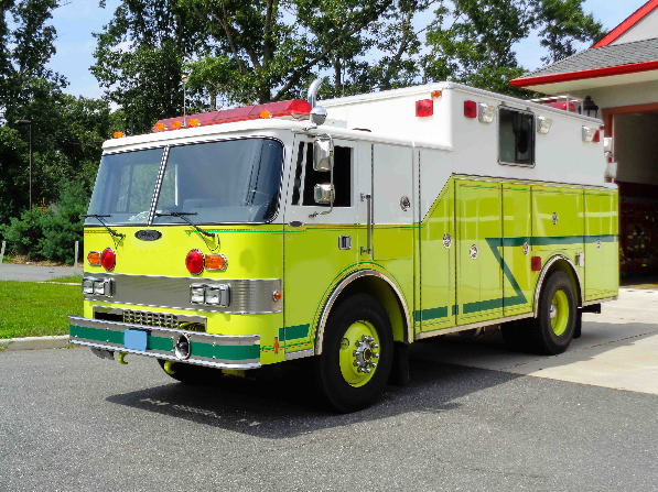 1990 Pierce Walk-In Rescue | Used Truck Details