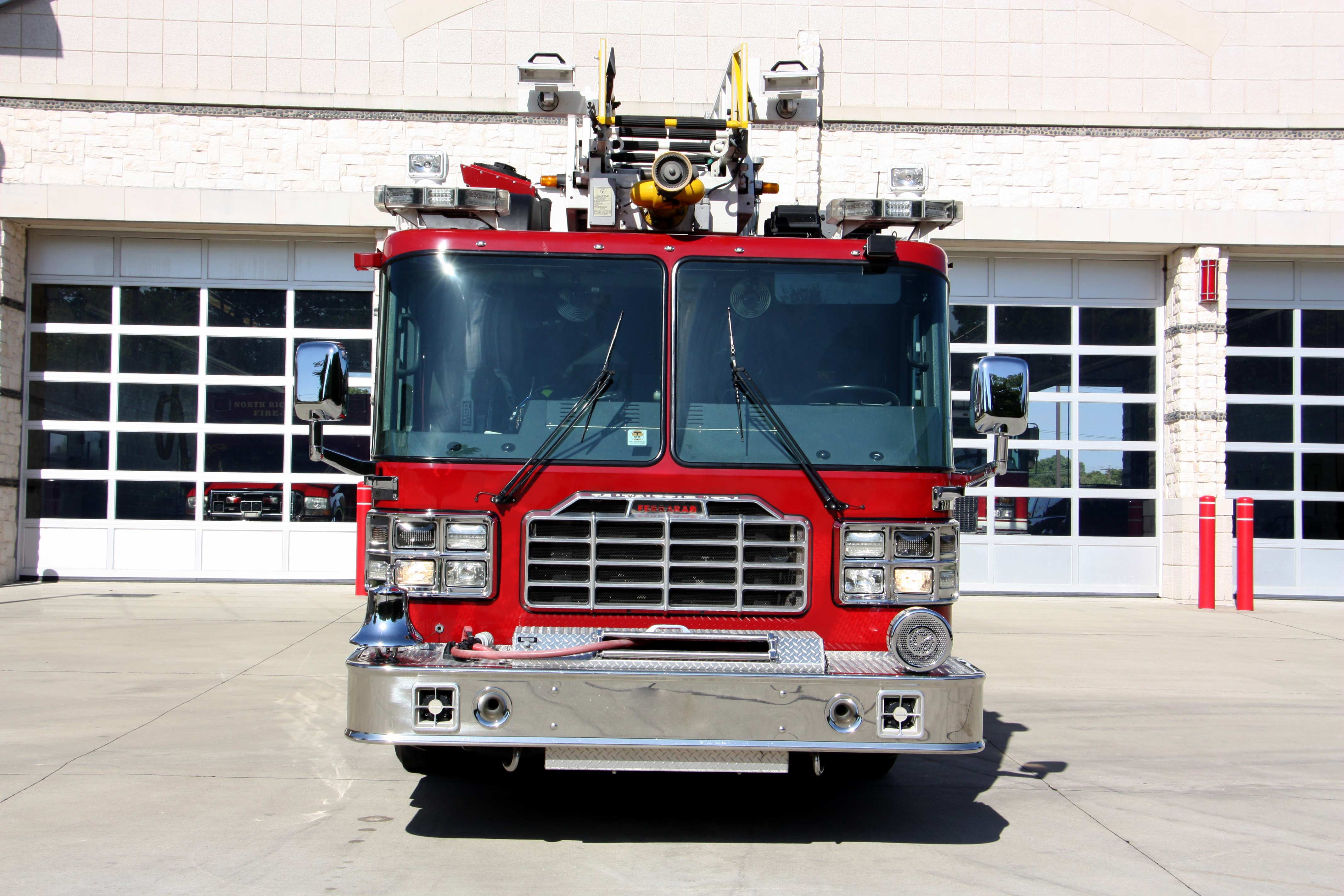 2009 Ferrara Igniter 77' Aerial | Used Truck Details