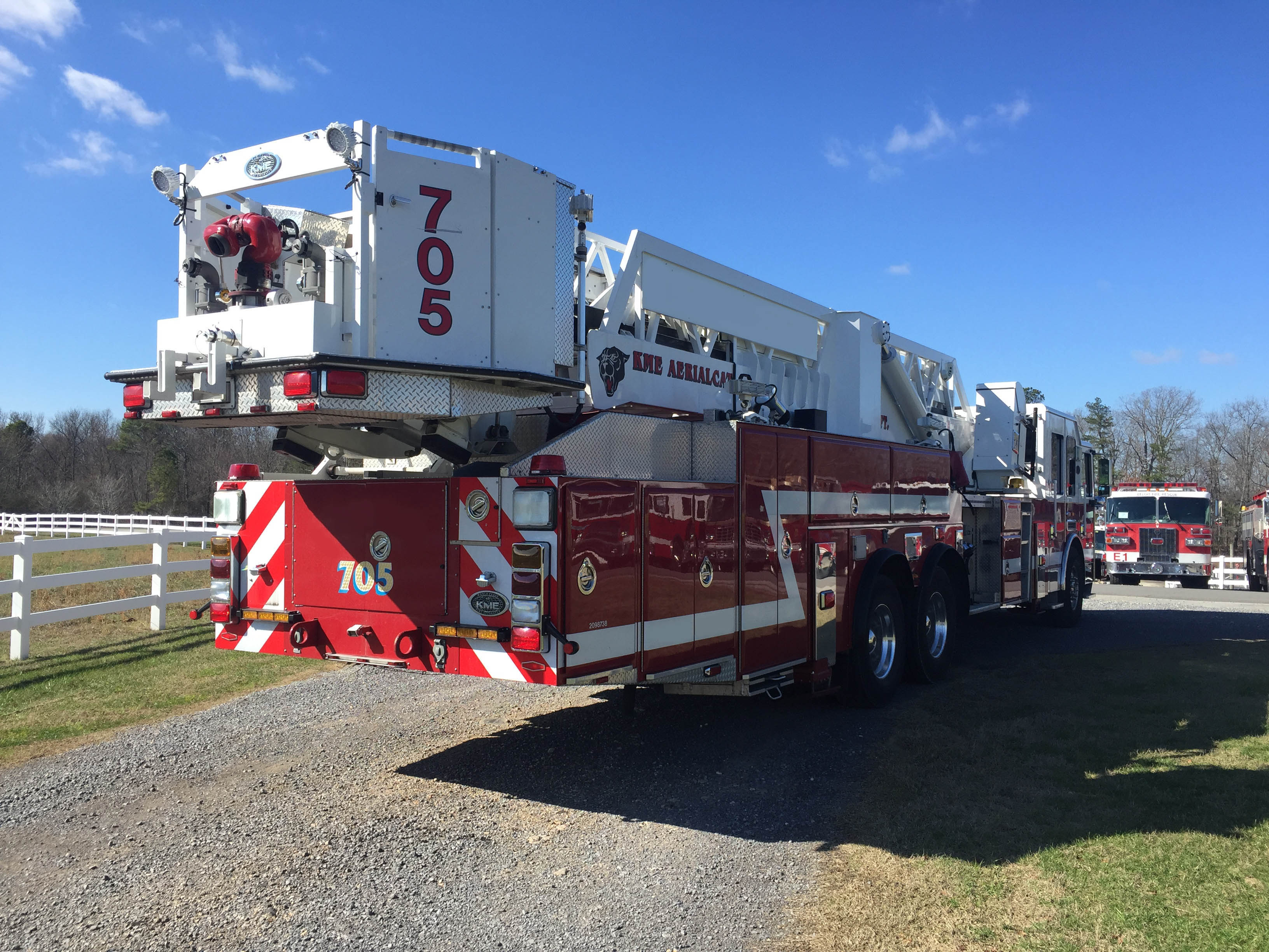 2009 KME Mid-Mount 100' Tower | Used Truck Details