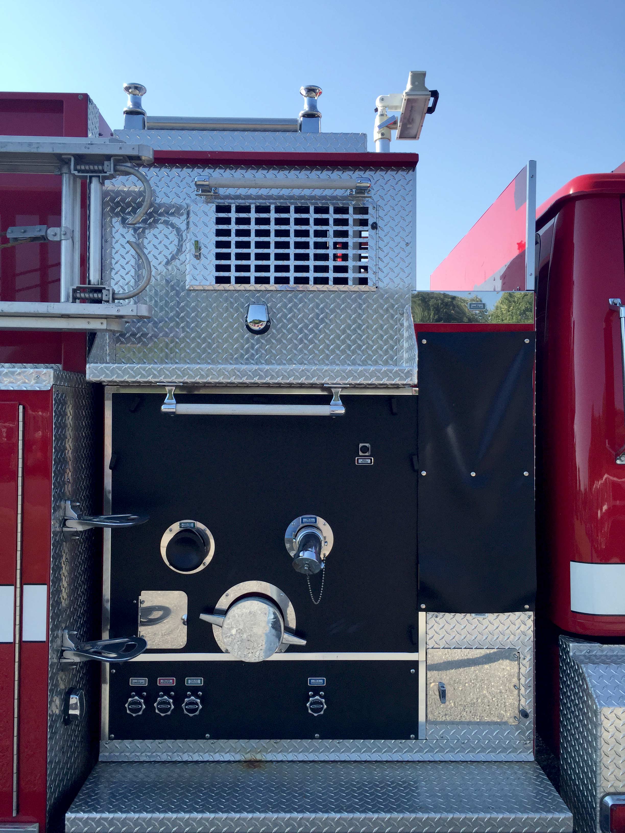 2000 Pierce International Pumper Tanker | Used Truck Details