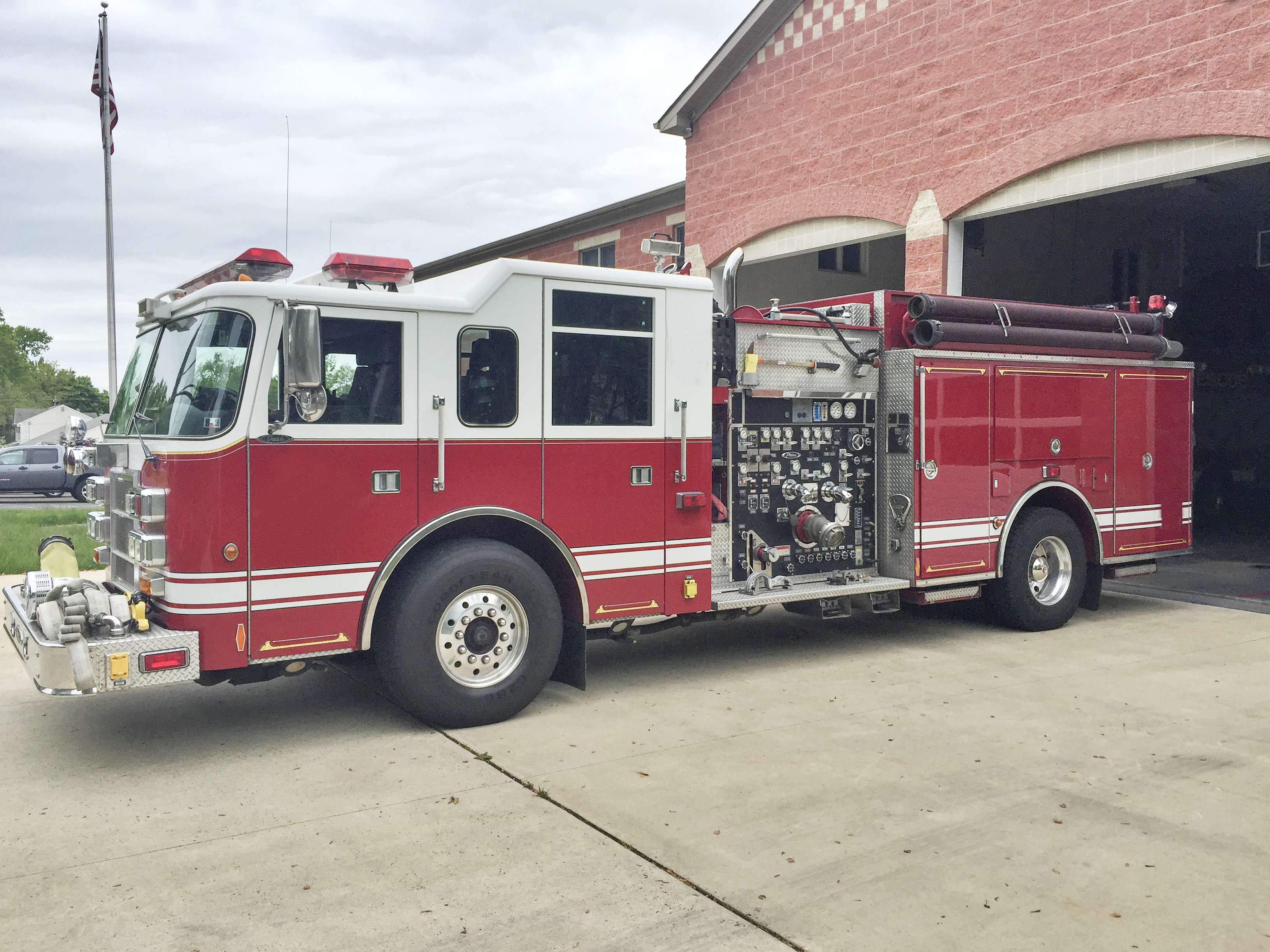 2000 Pierce Custom Pumper | Used Truck Details