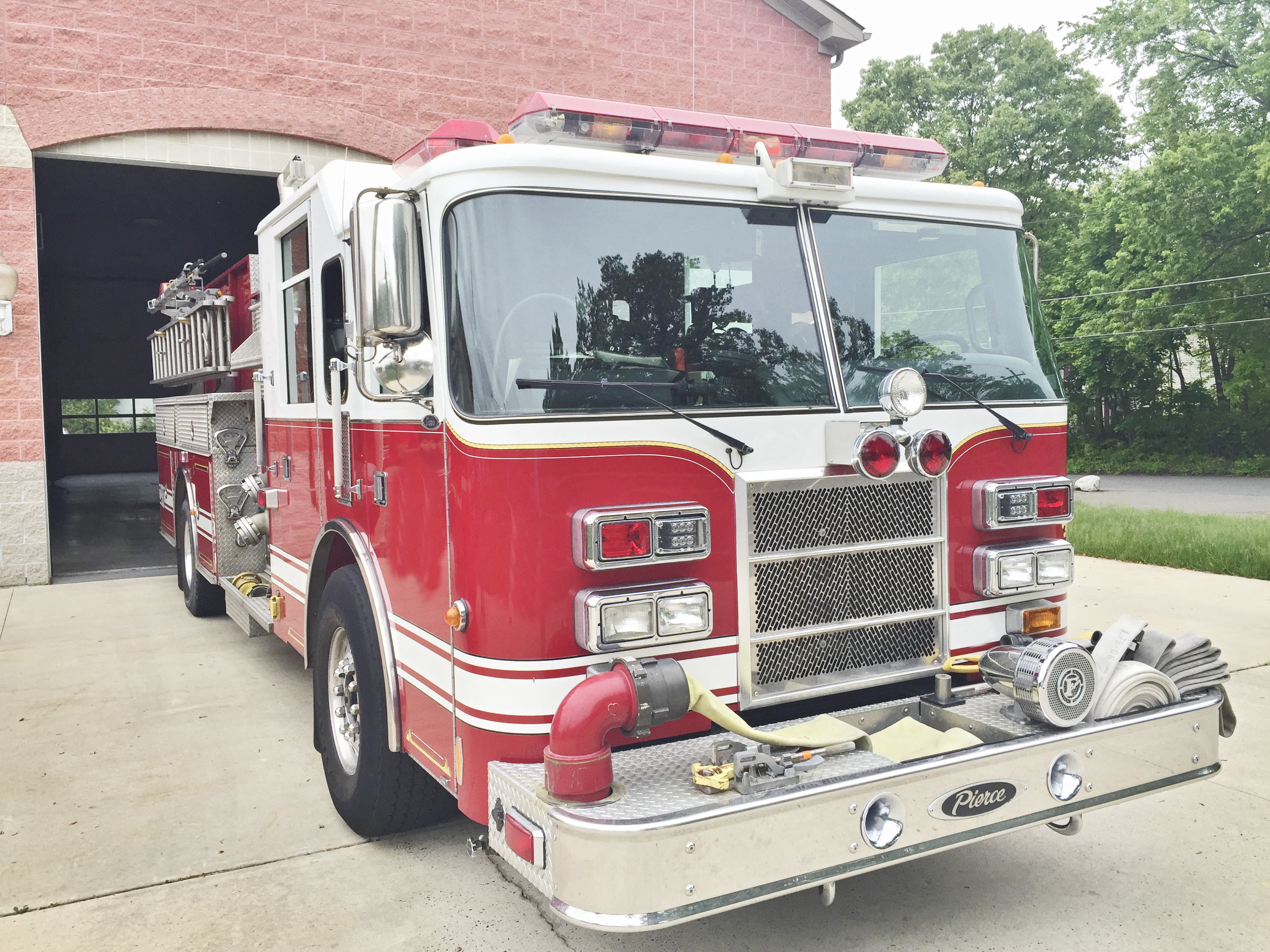 2000 Pierce Custom Pumper | Used Truck Details