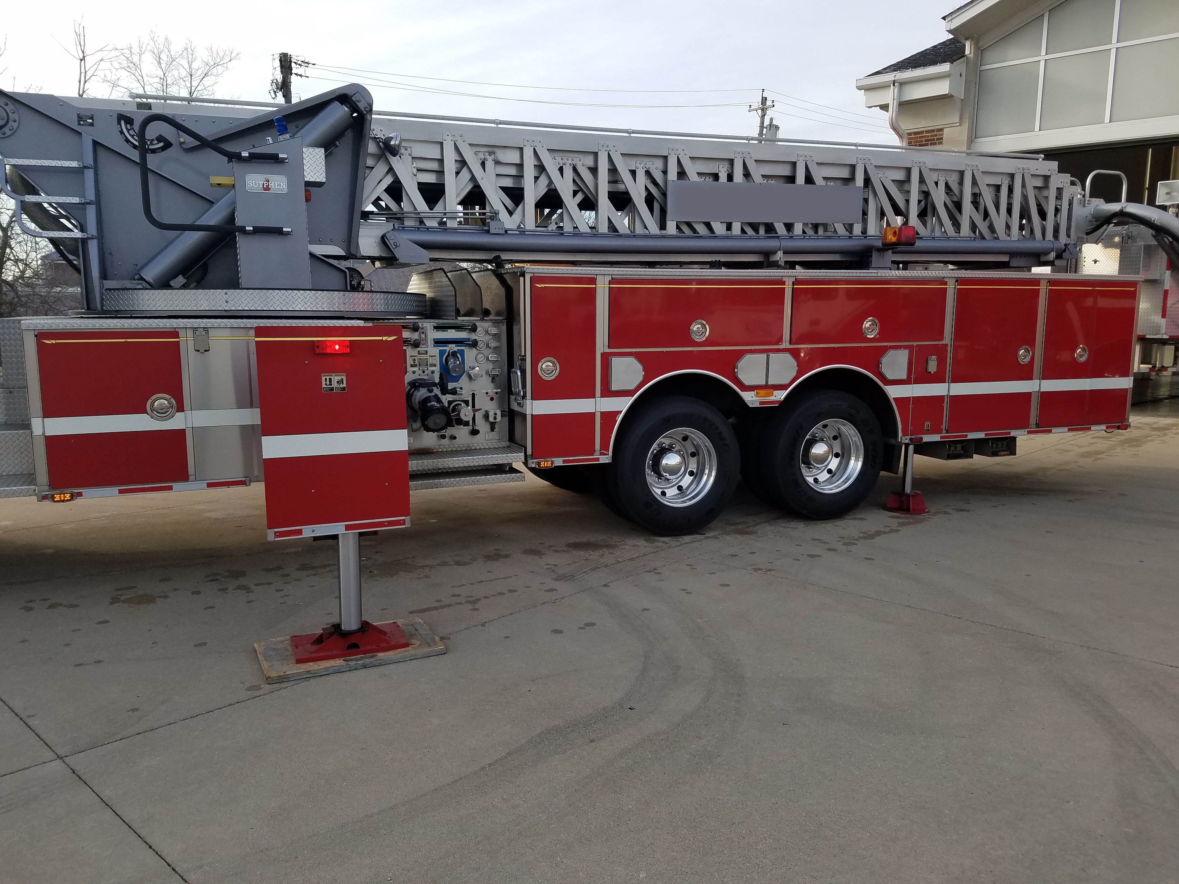 1997 Sutphen 95' Tower | Used Truck Details