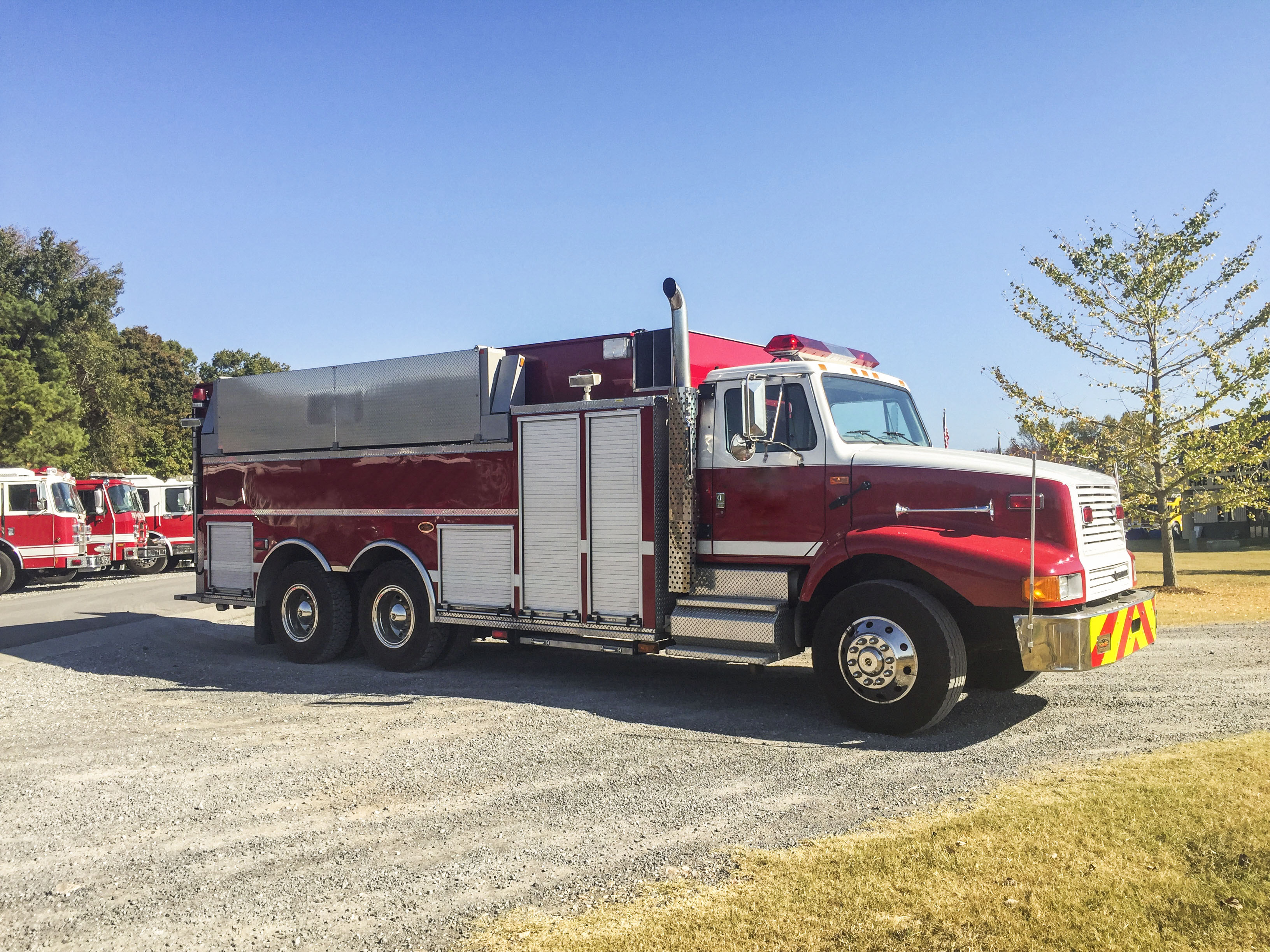 2001 KME International Commercial Pumper Tanker | Used Truck Details
