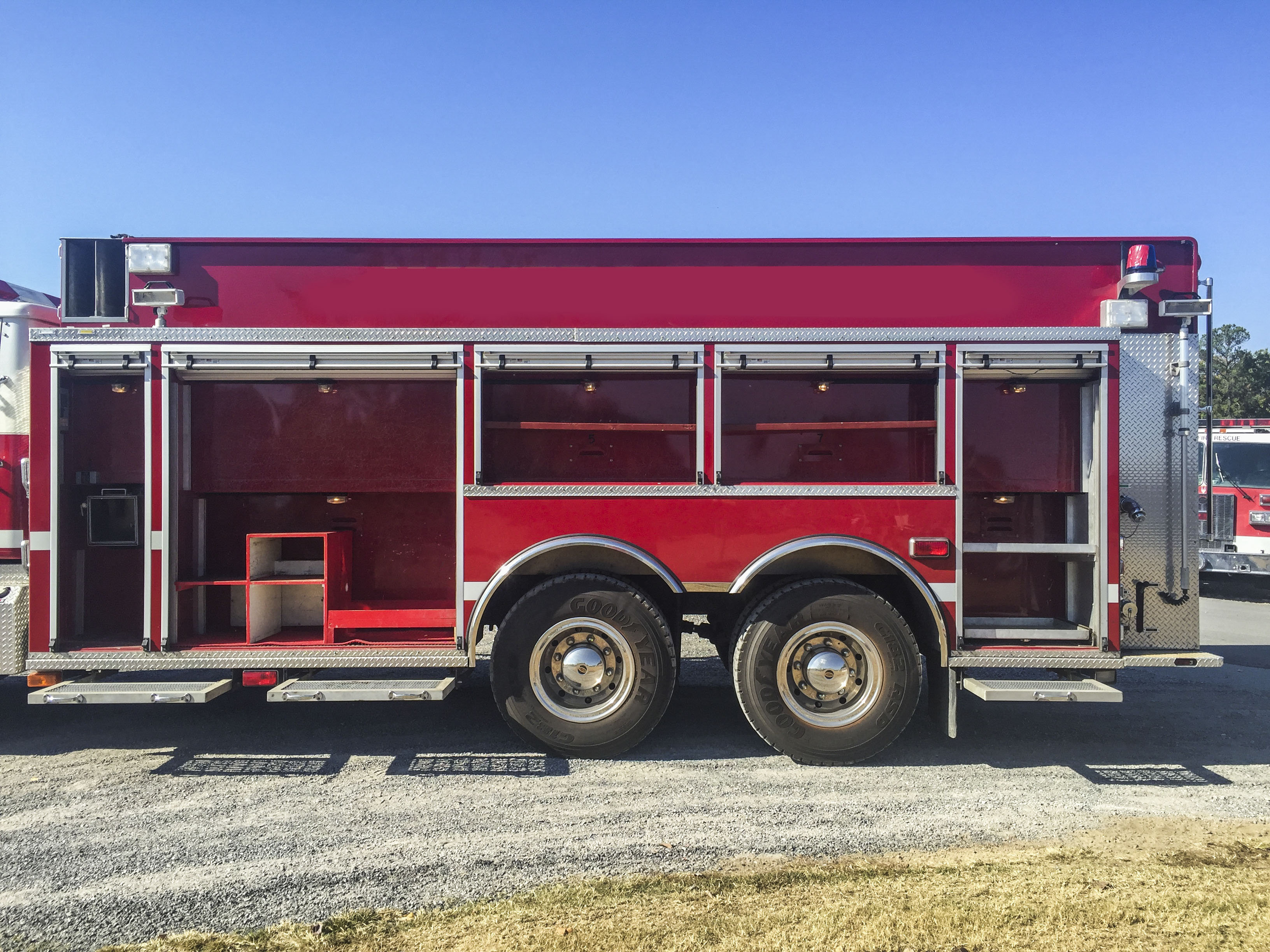 2001 KME International Commercial Pumper Tanker | Used Truck Details