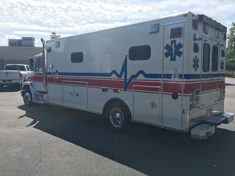 2002 American LaFrance Freightliner Ambulance | Used Truck Details