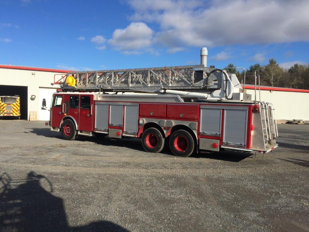 1995 E-One HP Hurricane 100' Aerial | Used Truck Details
