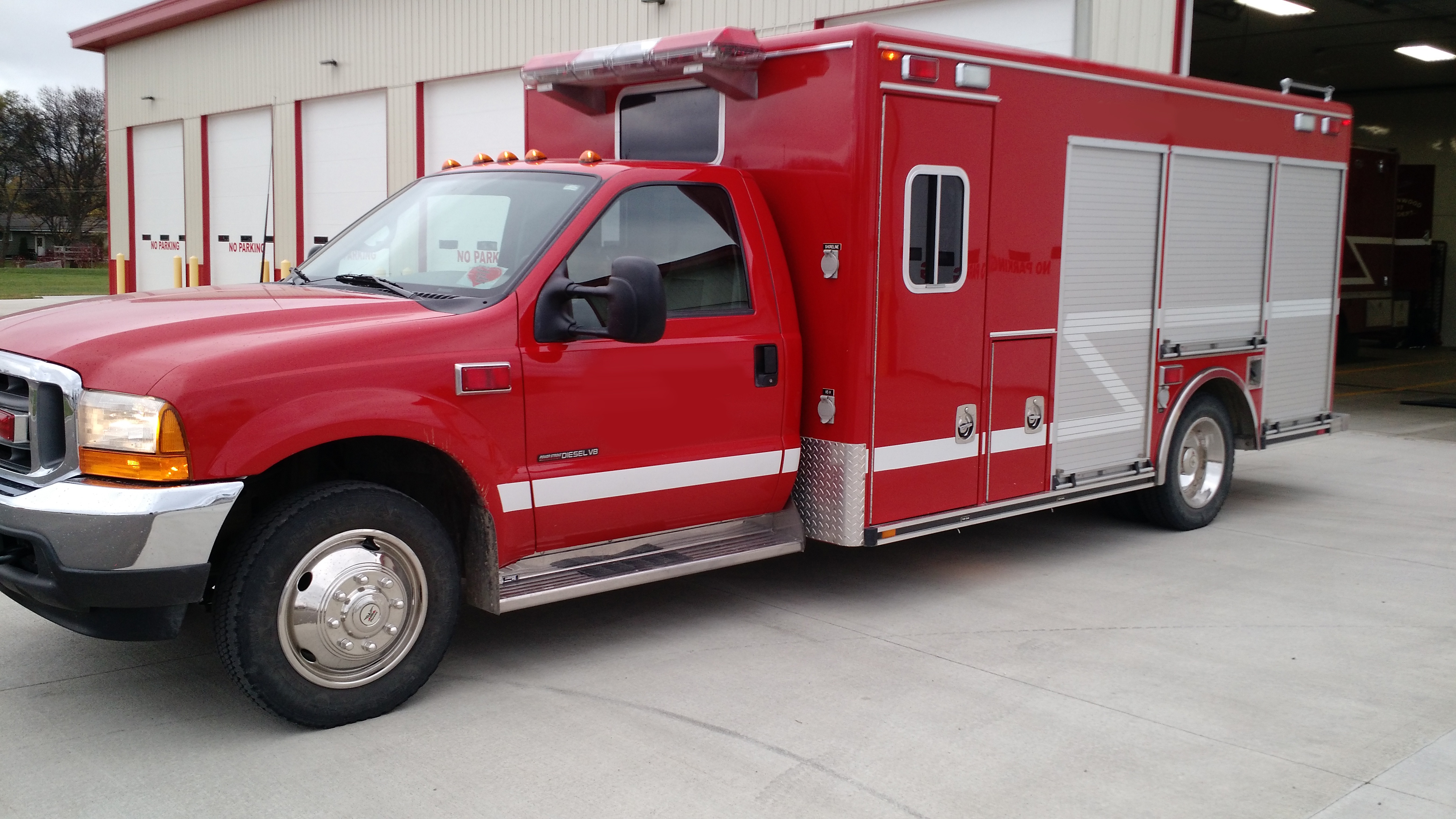 2001 Ford F-450 Amtech Light Rescue | Used Truck Details