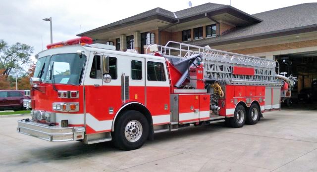 1994 Sutphen 100' Mid-Mount Platform | Used Truck Details