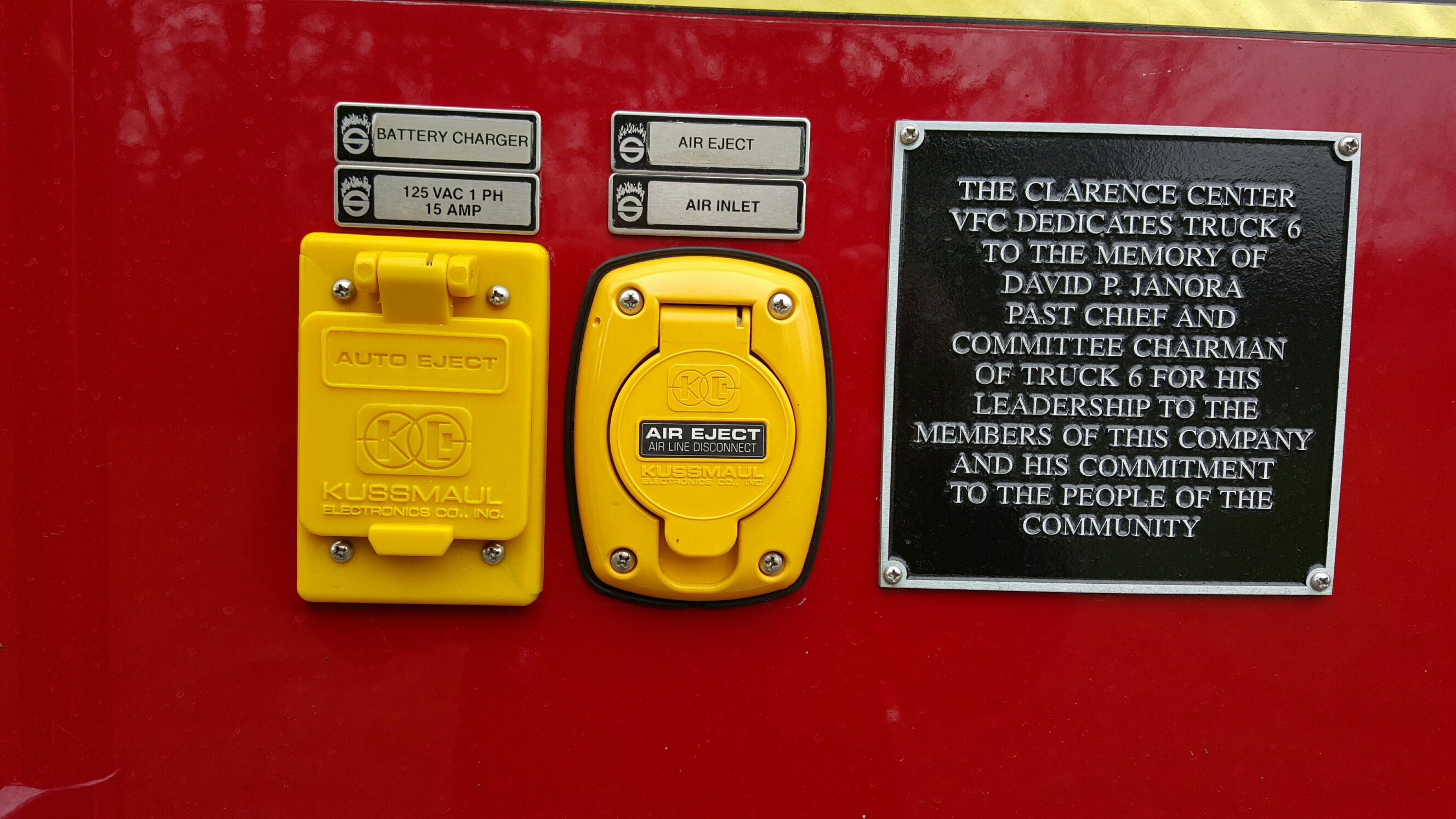 1997 Sutphen SP70 Mid-Mount Platform | Used Truck Details