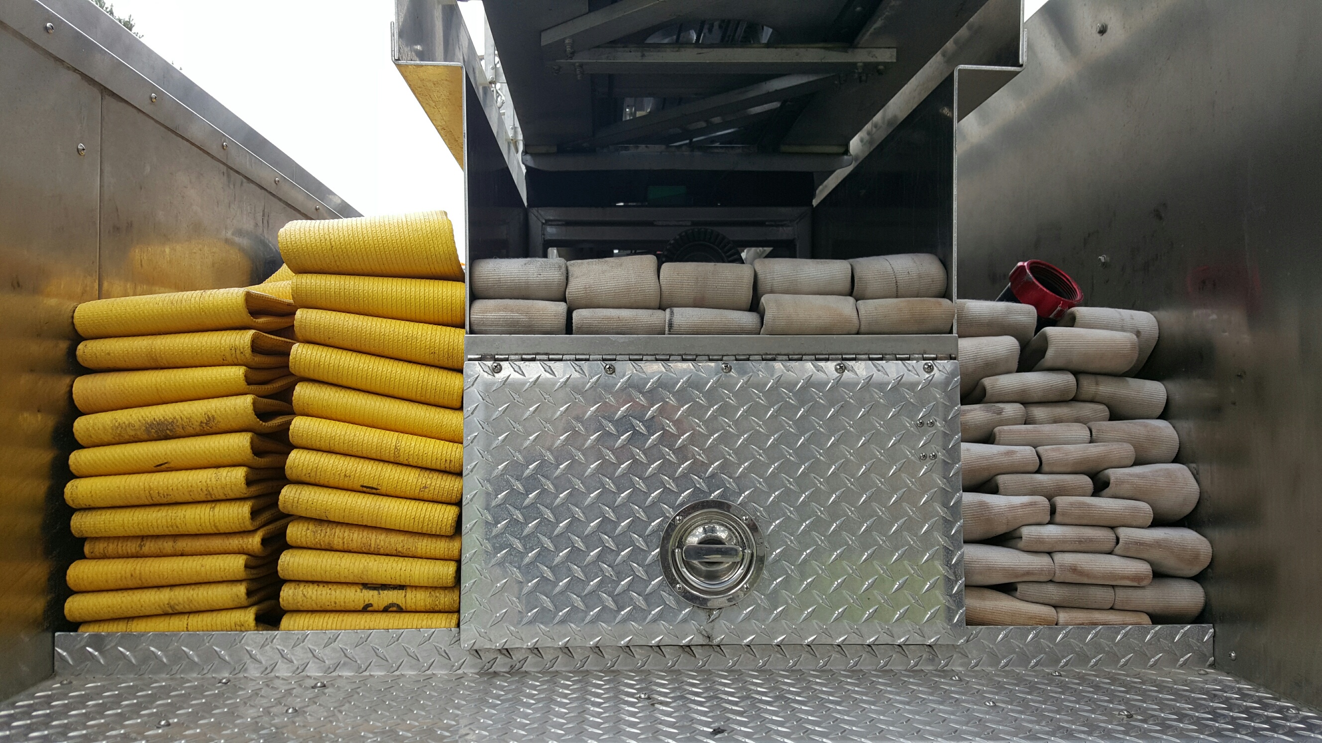 1997 Sutphen SP70 Mid-Mount Platform | Used Truck Details