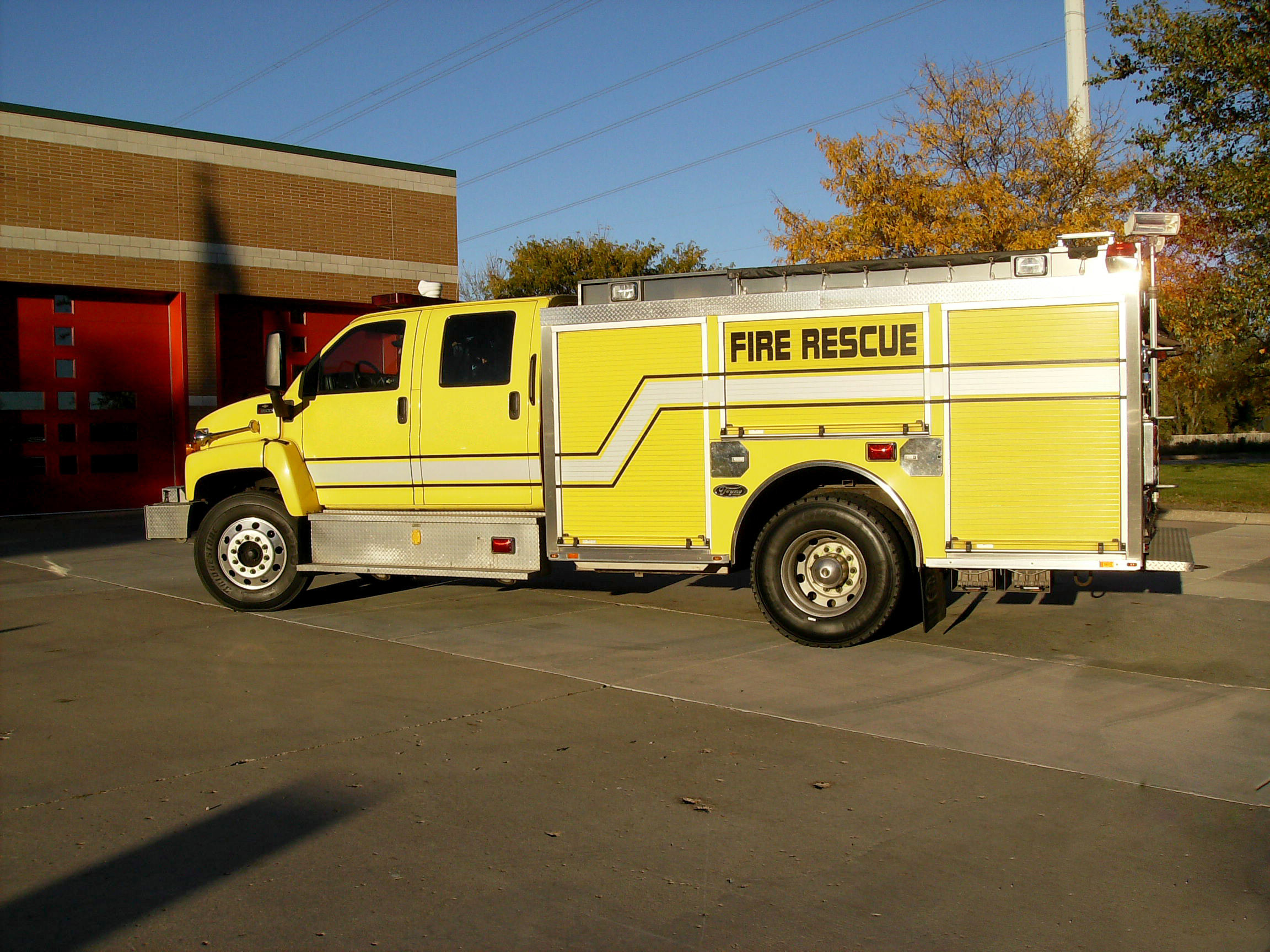 2006 Toyne Chevrolet Midi Pumper | Used Truck Details