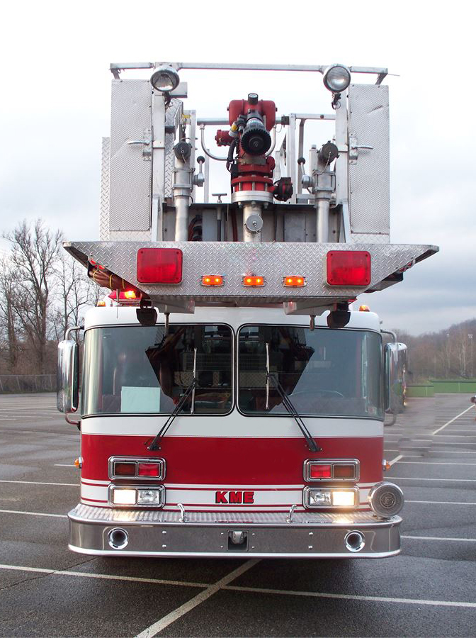 1995 KME Aerial Cat 102' Platform | Used Truck Details