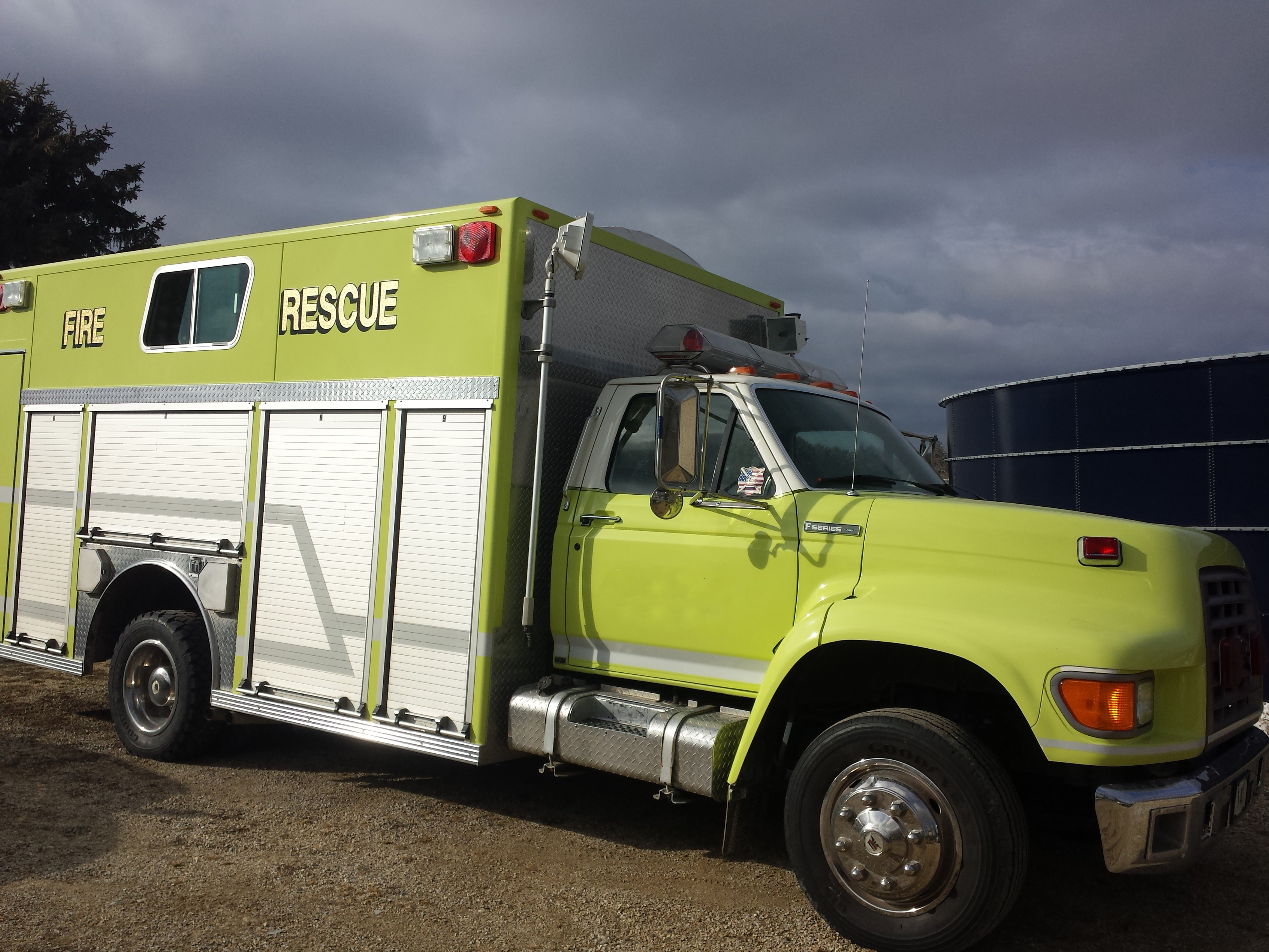 1996 Central States Ford Walk-In Rescue | Used Truck Details