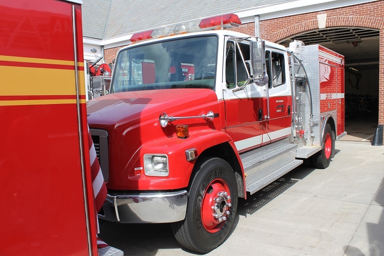 1996 Saulsbury Freightliner High Pressure Attack Pumper | Used Truck ...