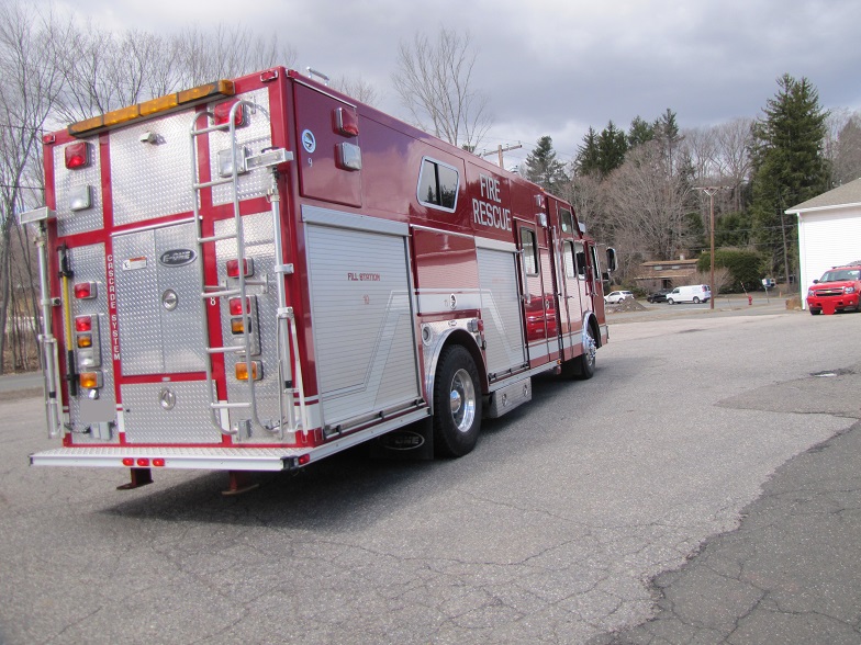 1997 E-One Cyclone 20' Walk-In Heavy Rescue | Used Truck Details