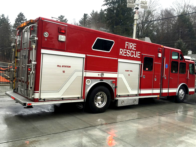 1997 E-One Cyclone 20' Walk-In Heavy Rescue | Used Truck Details