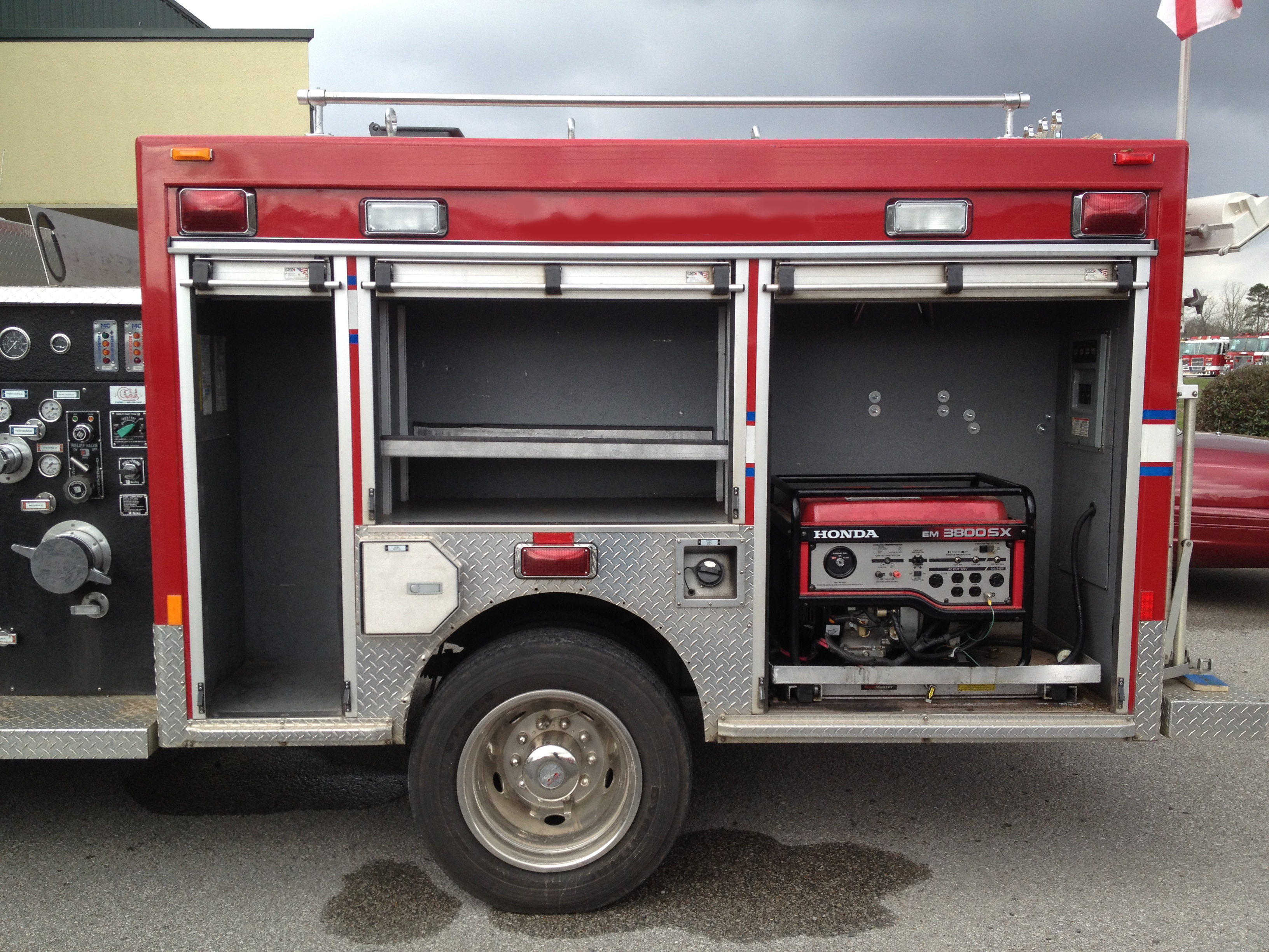 2006 Custom Fire - Ford F-550 4x4 Mini Pumper | Used Truck Details