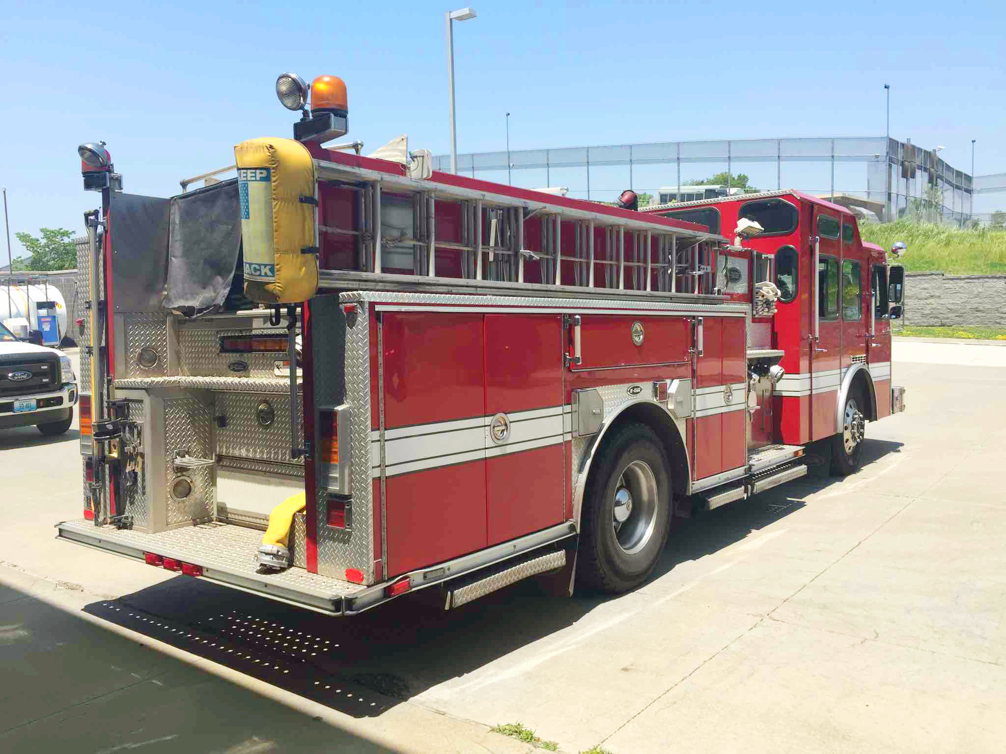 2006 E-One Typhoon Custom Pumper | Used Truck Details
