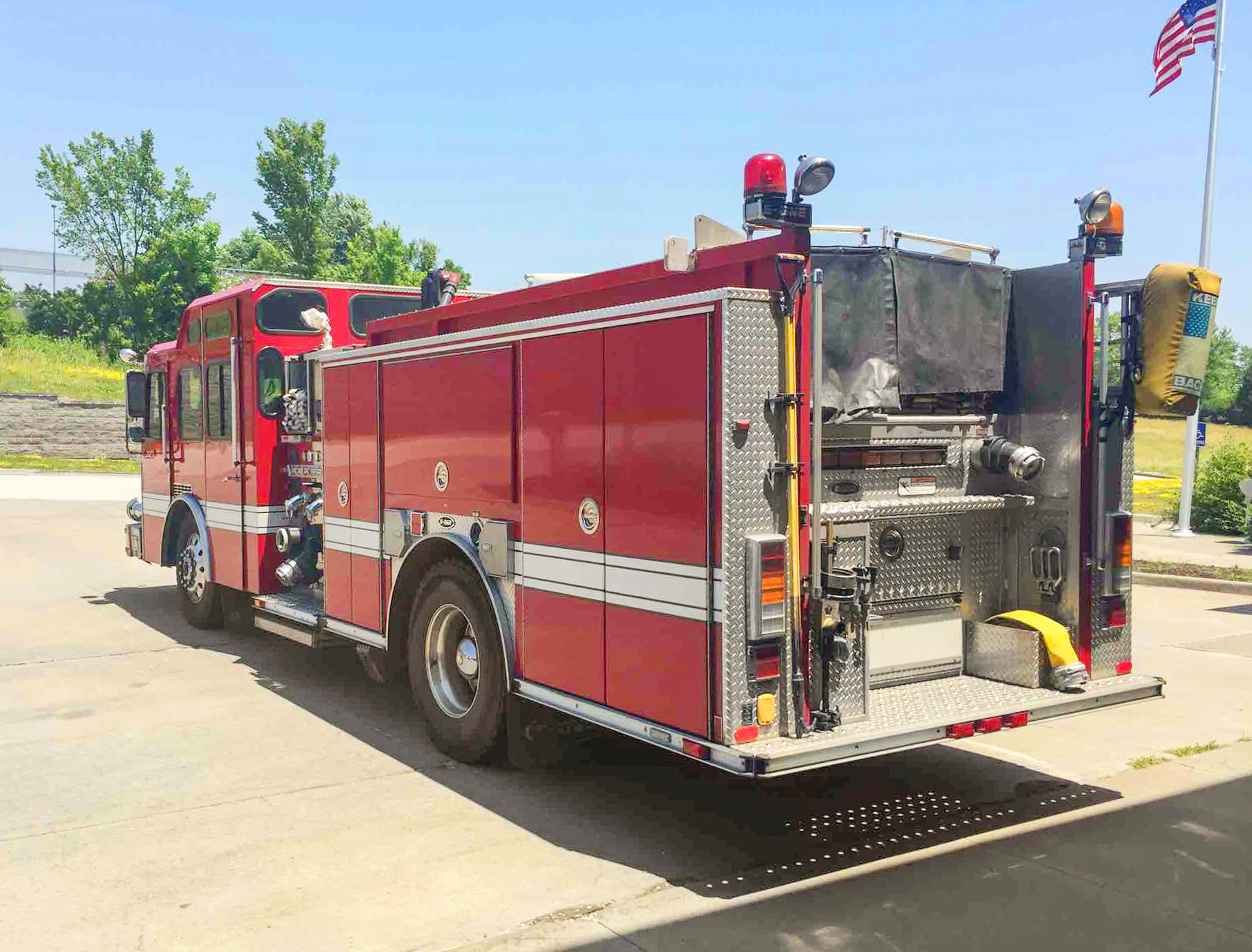 2006 E-One Typhoon Custom Pumper | Used Truck Details