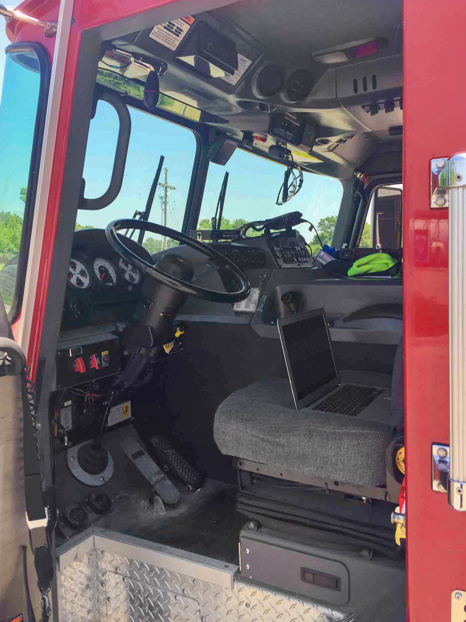 2006 E-One Typhoon Custom Pumper | Used Truck Details