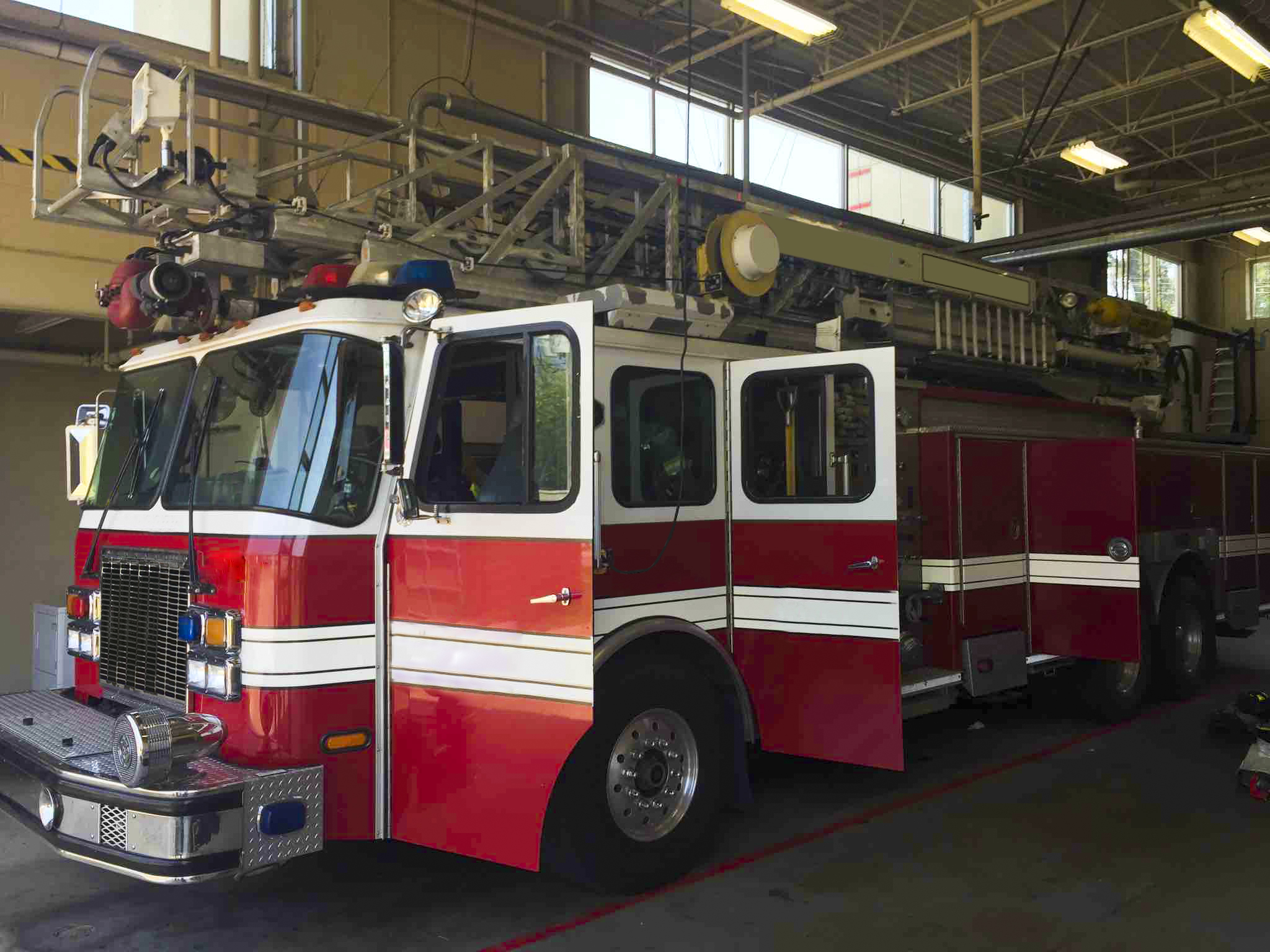 2001 E-One Cyclone II HP100 Quint | Used Truck Details