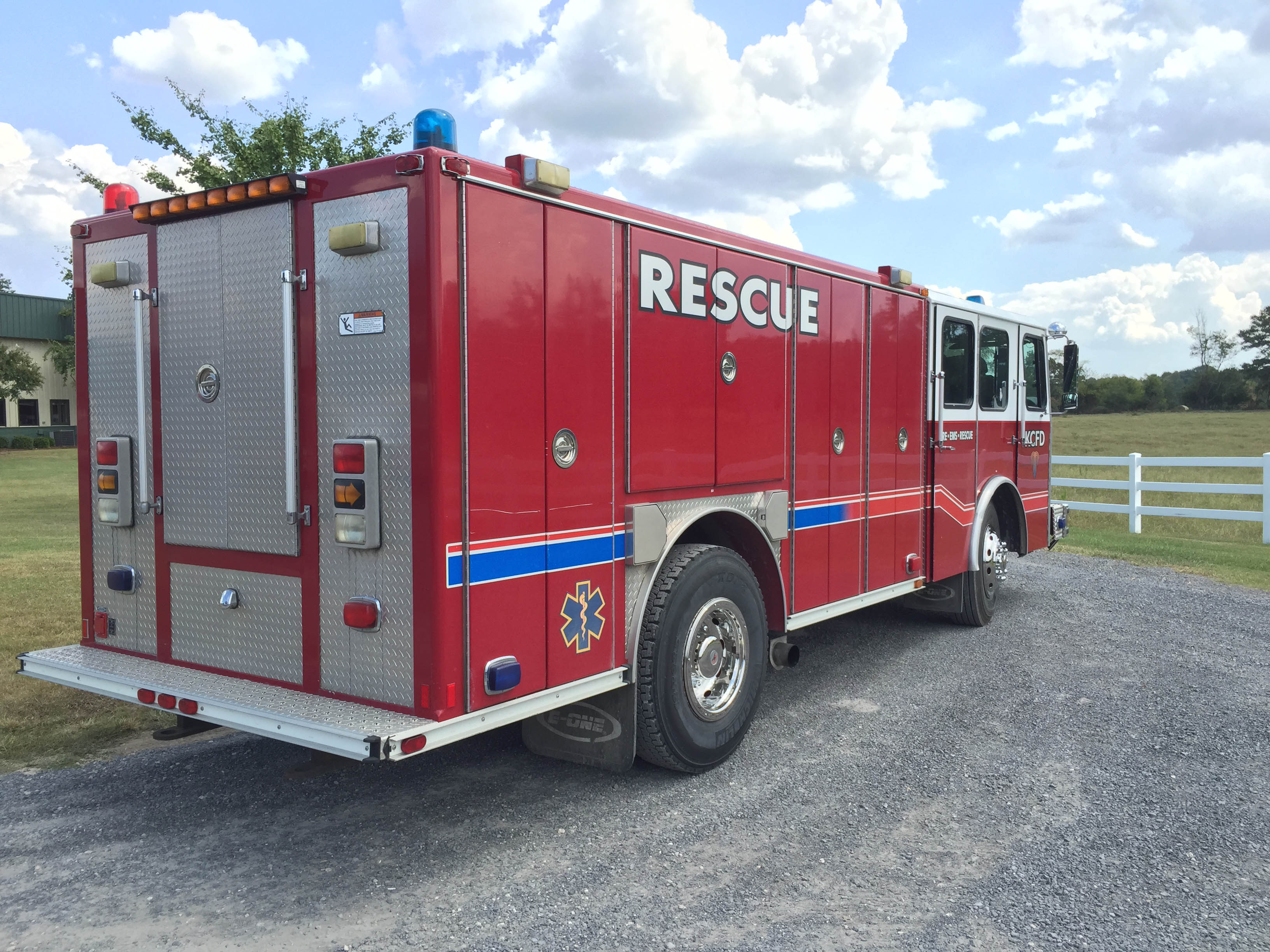 1998 E-One Cyclone Rescue | Used Truck Details