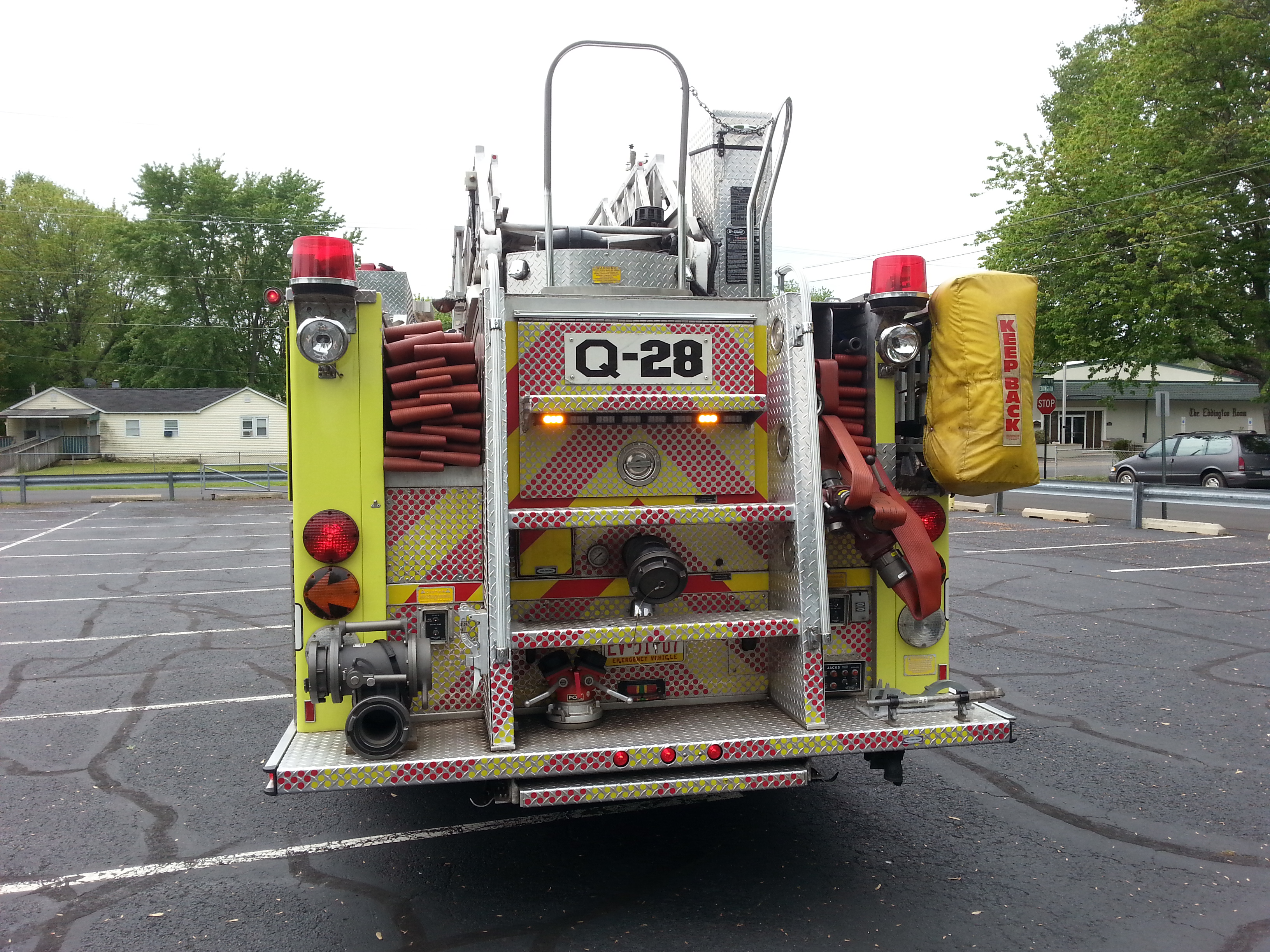 1993 E-One Hurricane 75' Quint | Used Truck Details