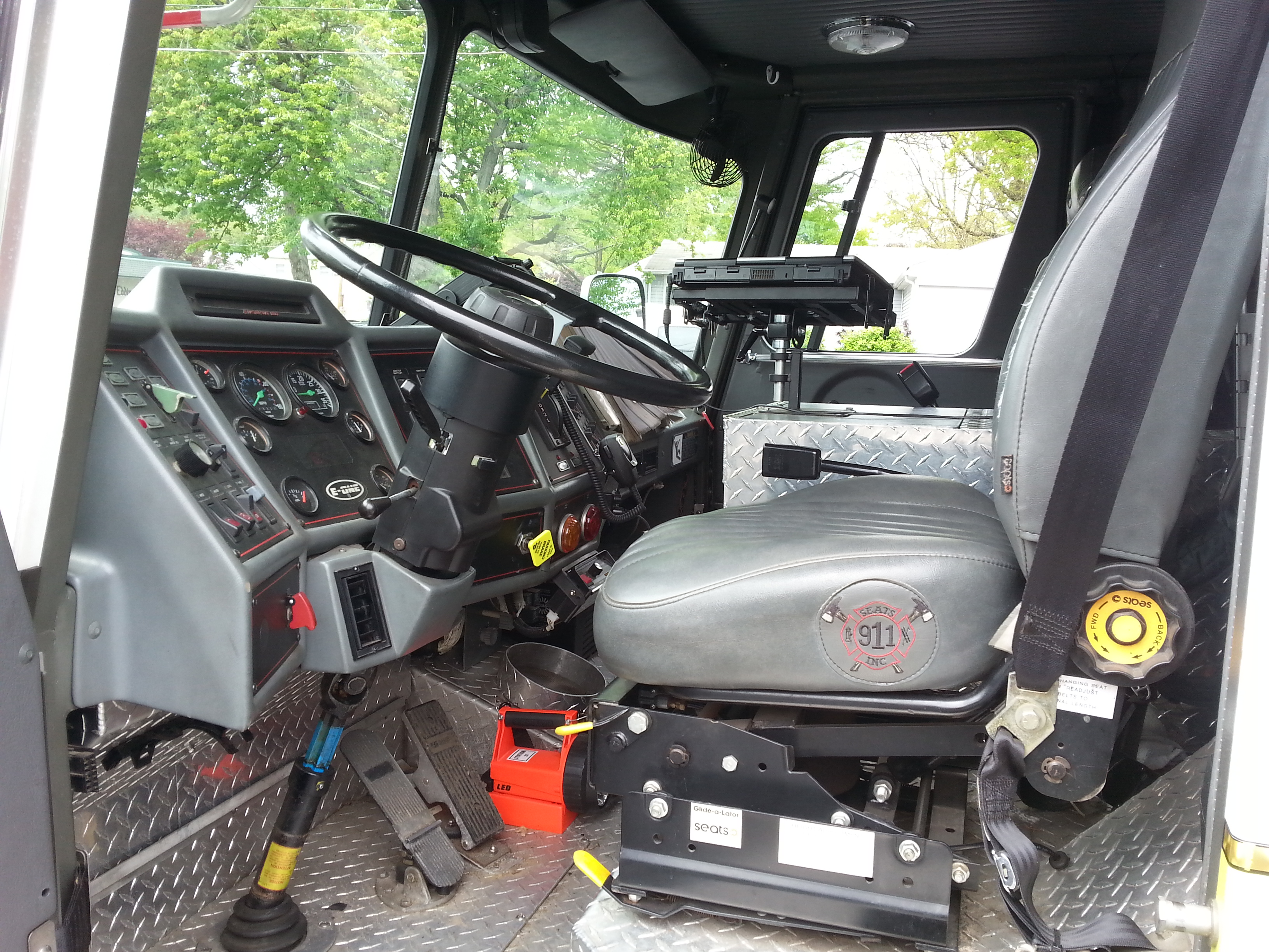 1993 E-One Hurricane 75' Quint | Used Truck Details