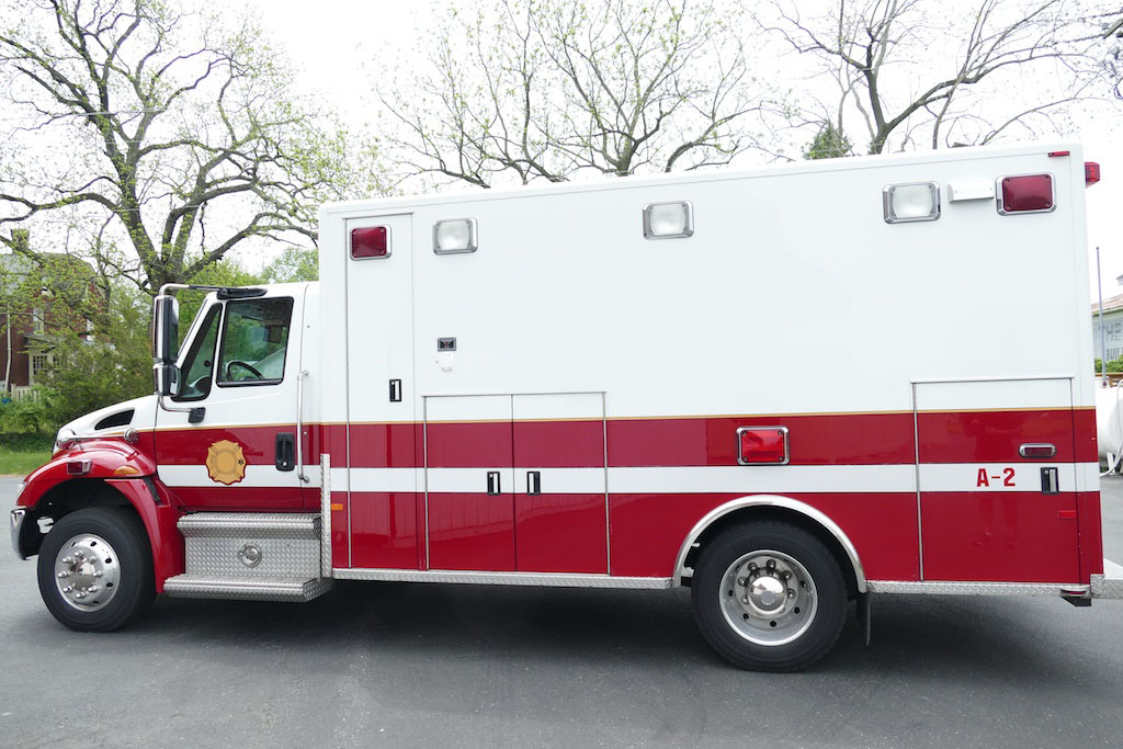 2004 International PL Custom Ambulance | Used Truck Details