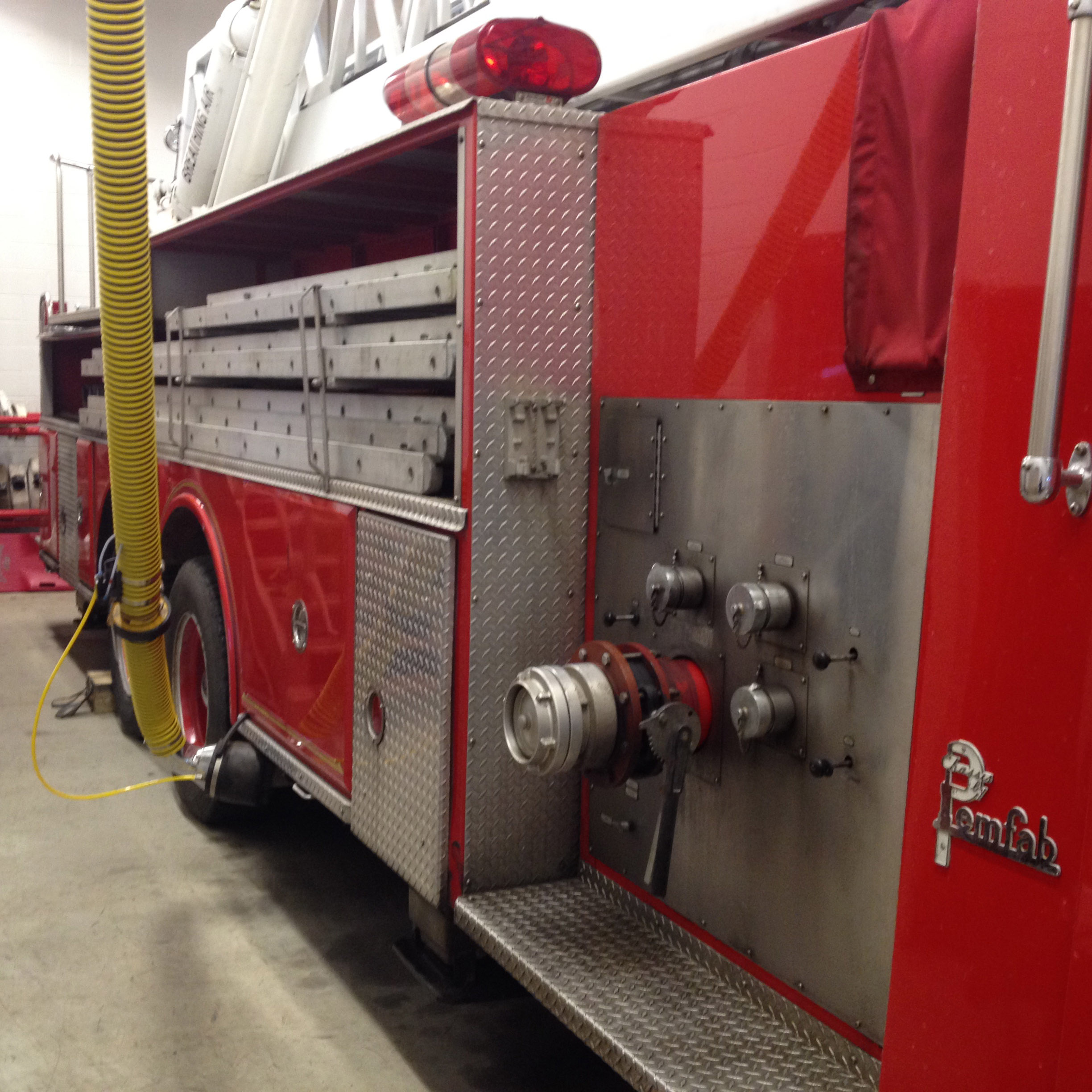 1984 Pemfab LTI 100' Platform | Used Truck Details