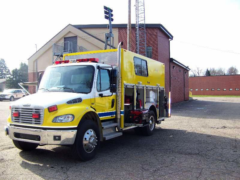 2003 Freightliner M2 Command Air Rescue | Used Truck Details