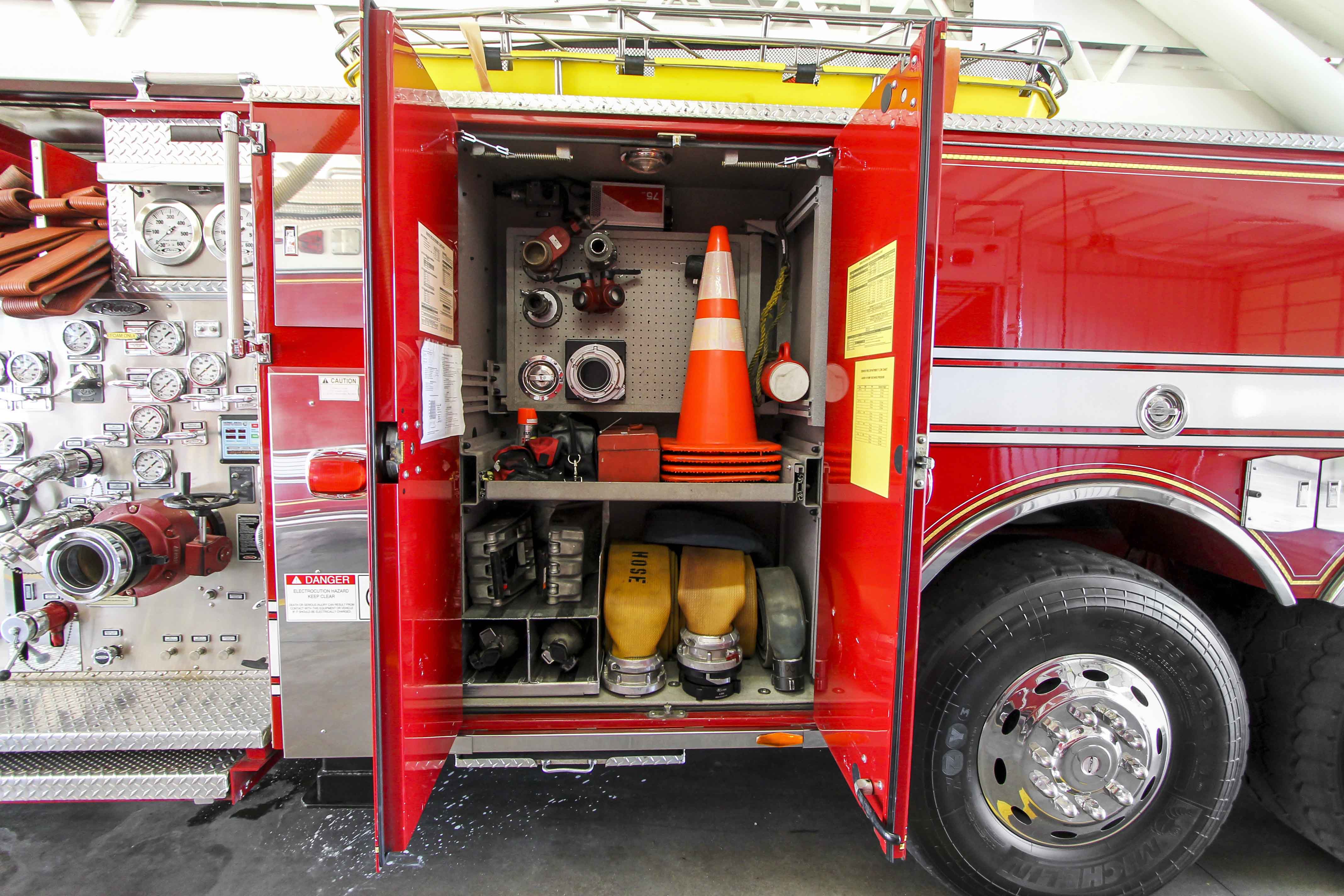 1999 Pierce Dash 85' Platform | Used Truck Details