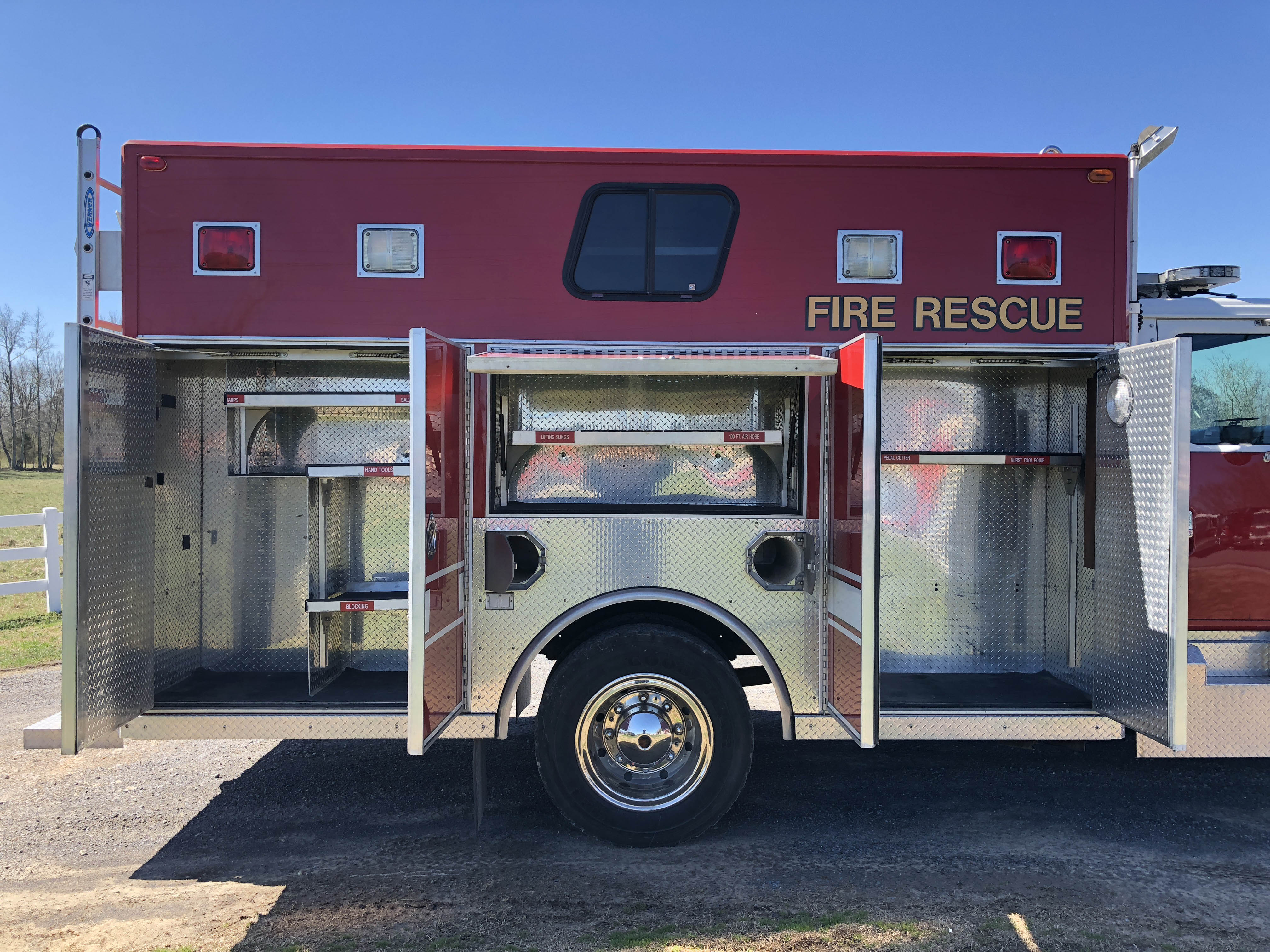 1996 International Walk-In Rescue | Used Truck Details