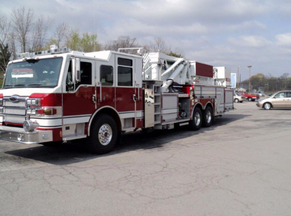 2009 Pierce Velocity 95' Mid-Mount Aerial Platform | Used Truck Details
