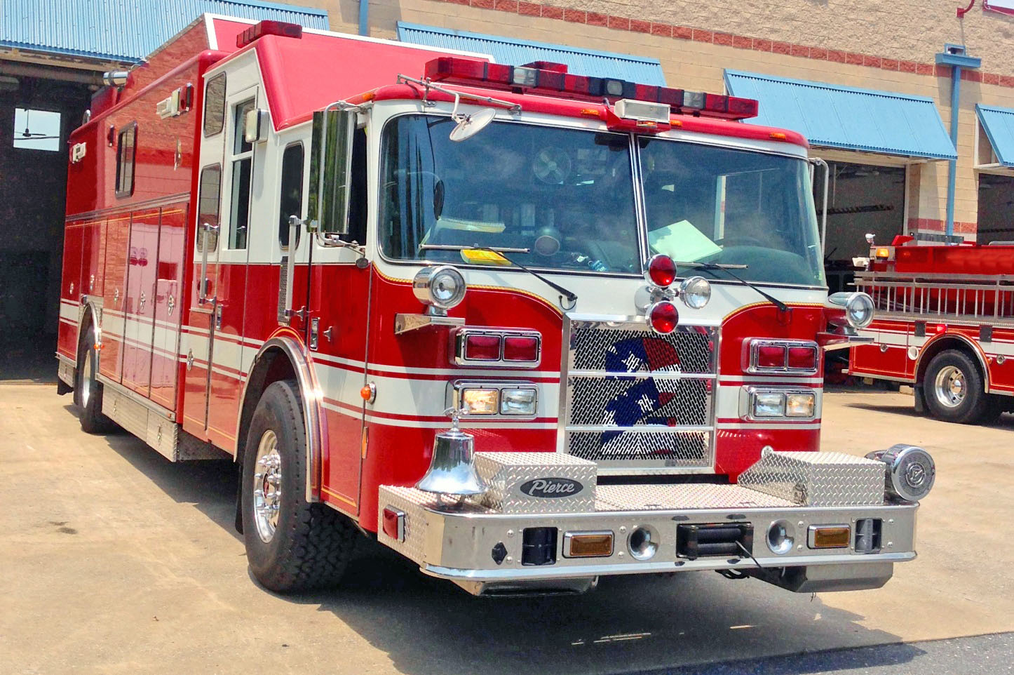 2003 Pierce Lance Custom Heavy Rescue | Used Truck Details