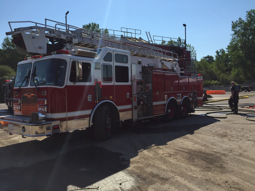 2002 KME 75' Quint | Used Truck Details