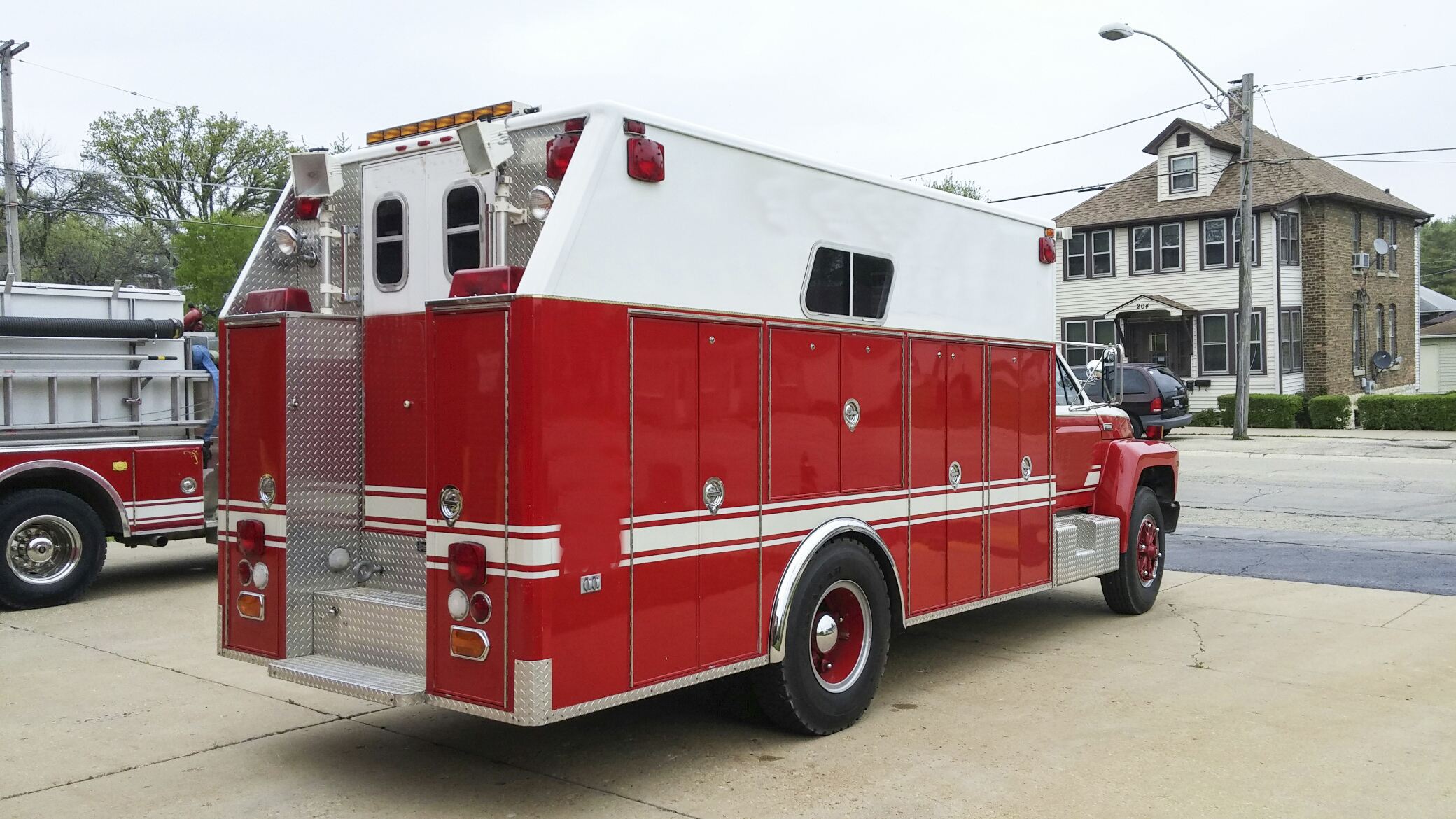 1984 Ford Walk-In Rescue | Used Truck Details