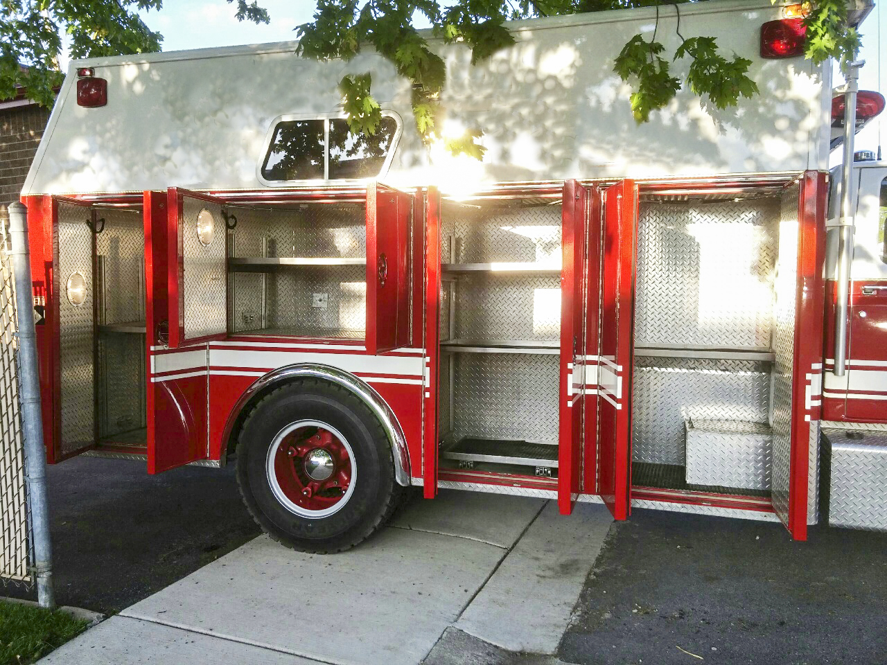 1984 Ford Walk-In Rescue | Used Truck Details