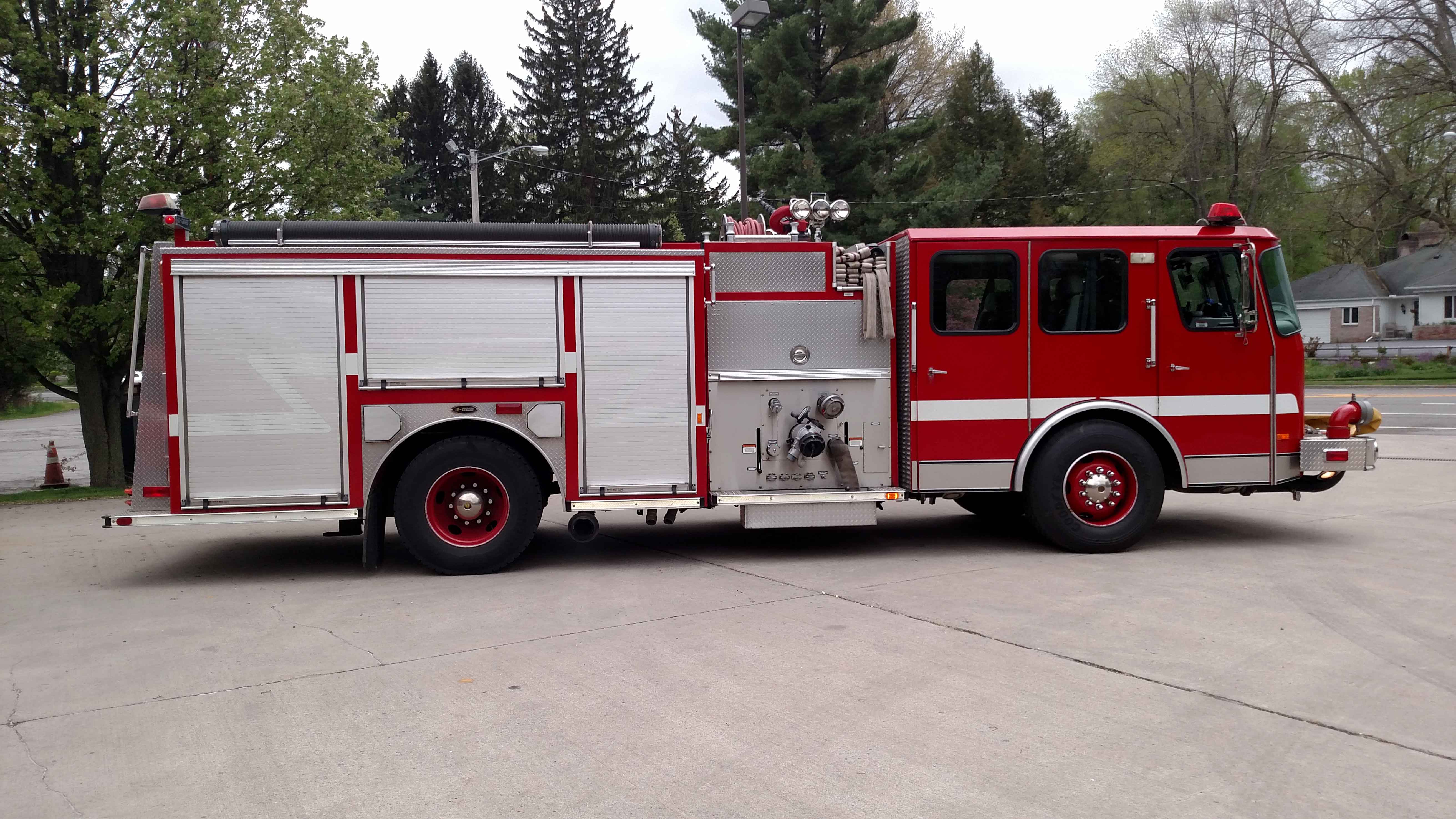 1998 E-One Cyclone II Rescue Pumper | Used Truck Details
