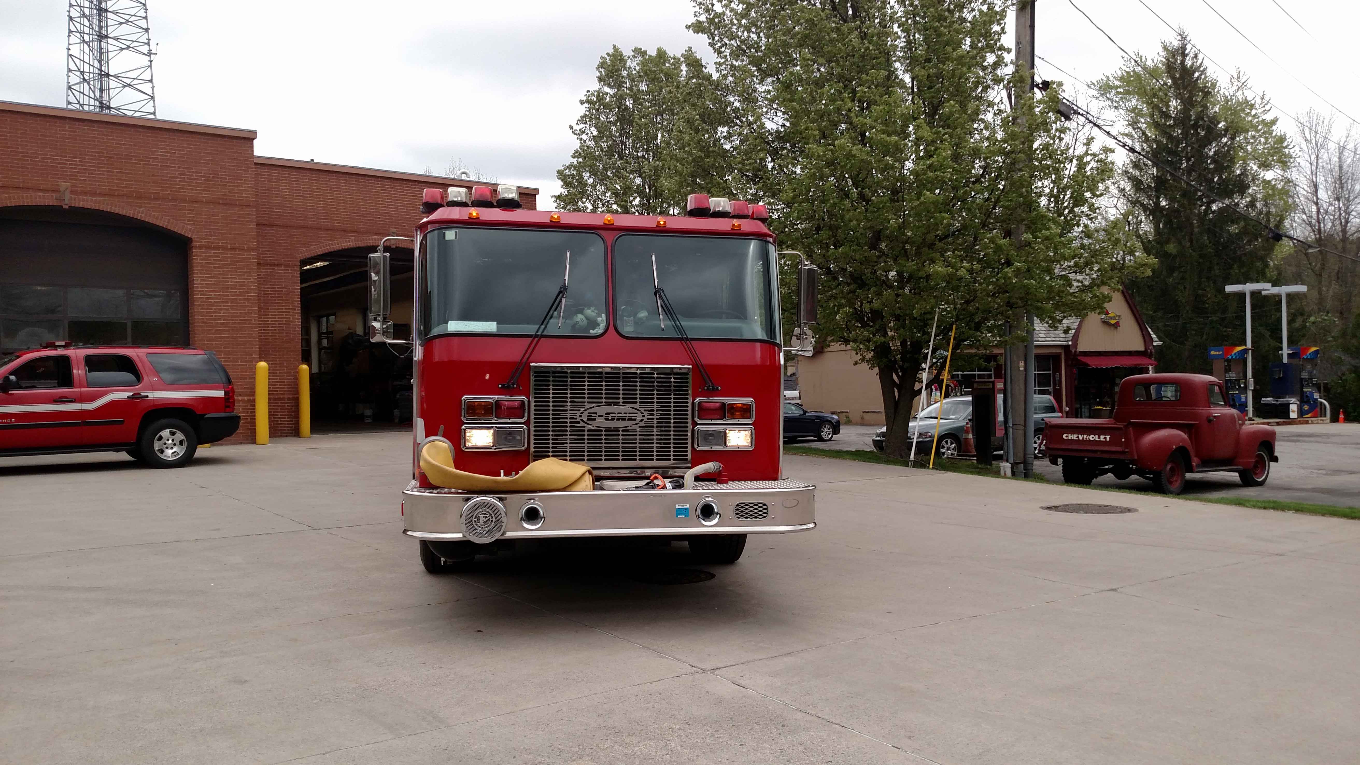 1998 E-One Cyclone II Rescue Pumper | Used Truck Details