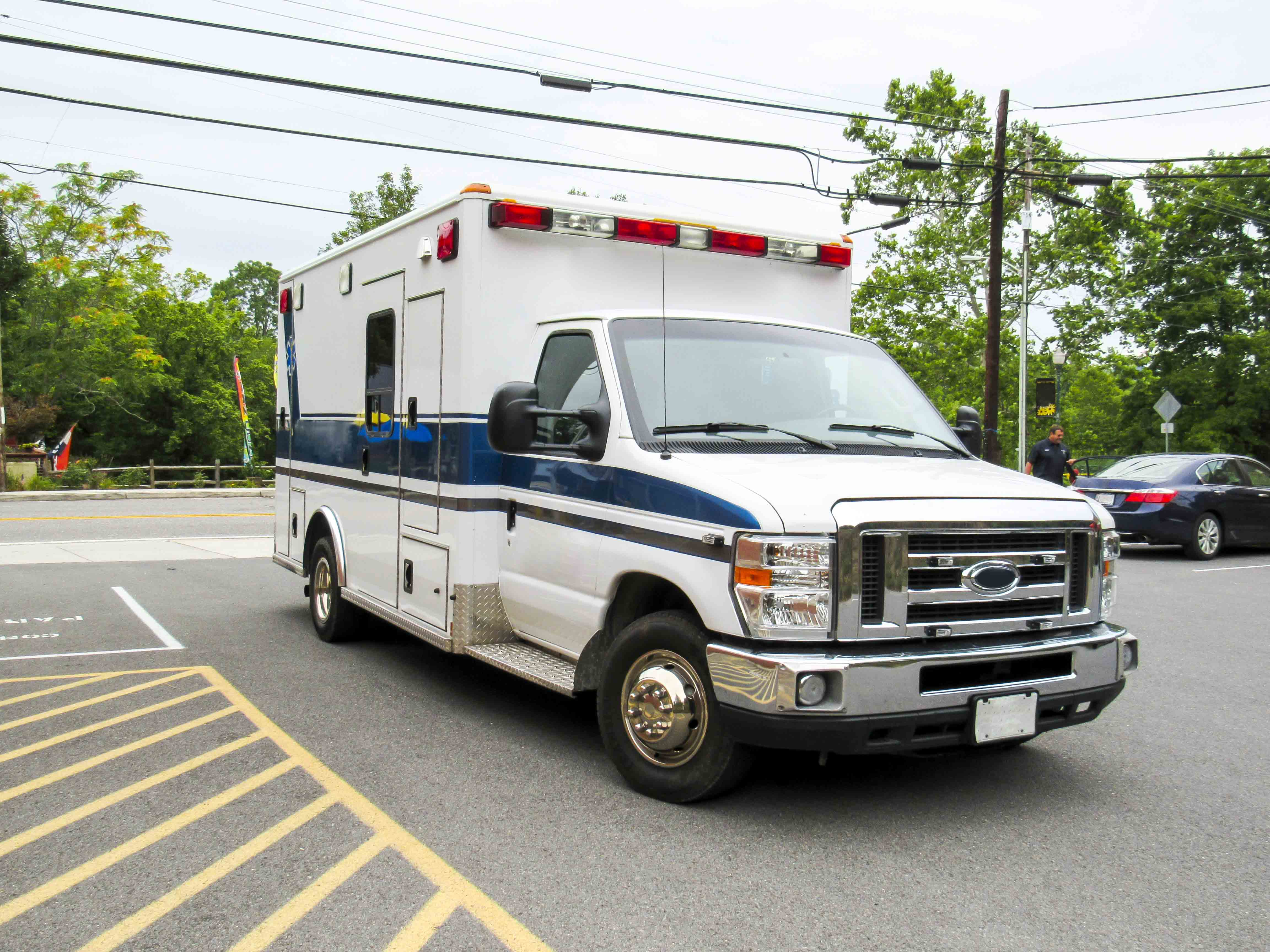 2007 Wheeled Coach Ford Ambulance | Used Truck Details