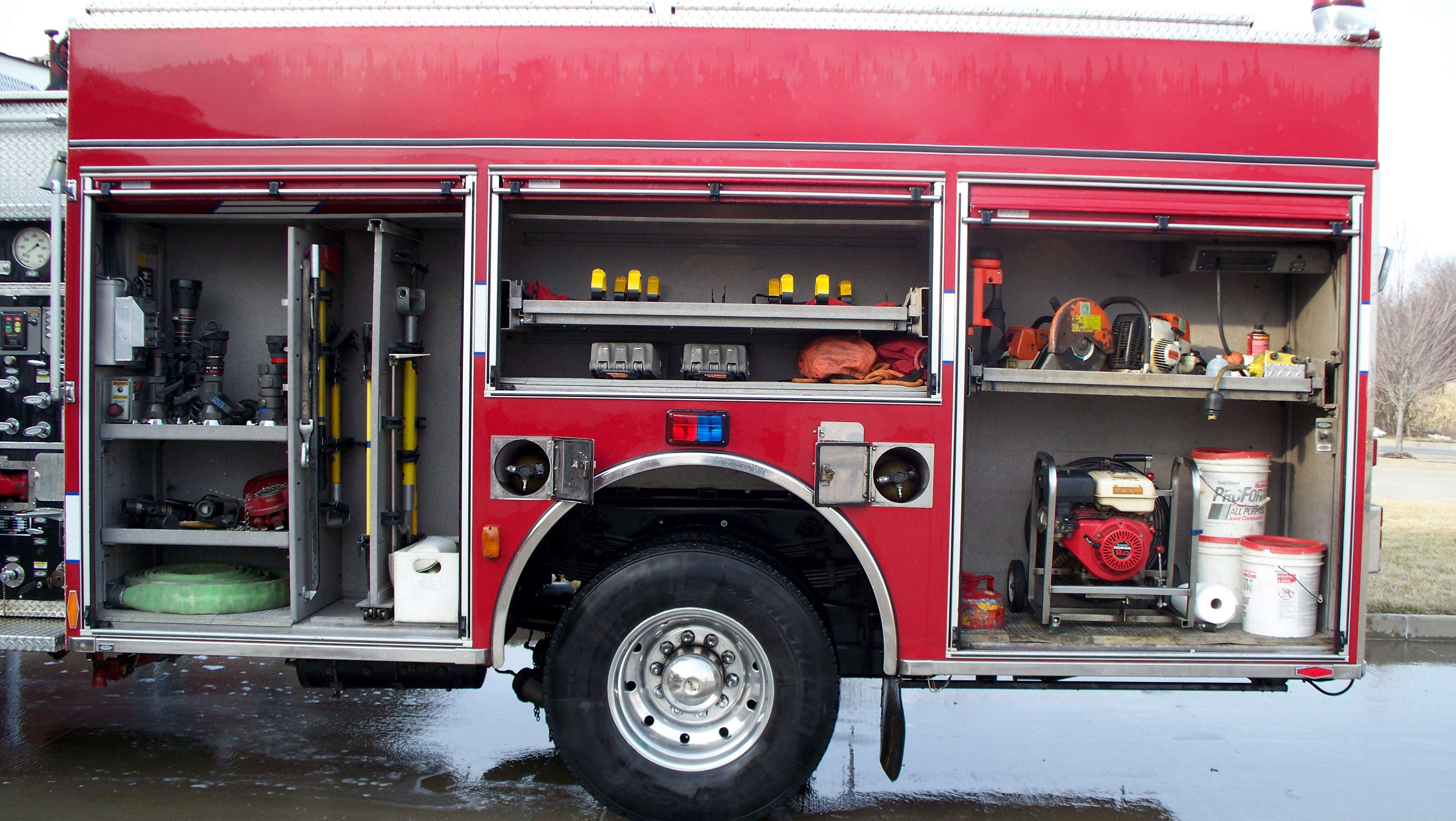 2001 Pierce Quantum Rescue Pumper | Used Truck Details